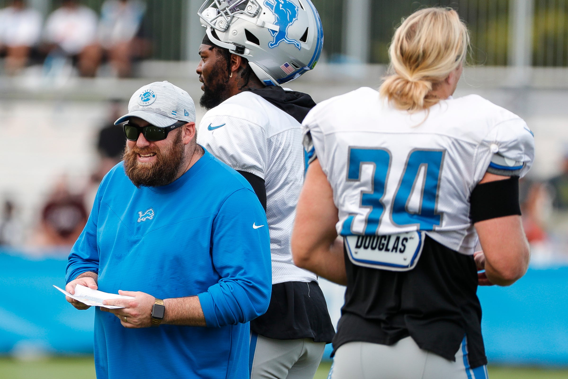Detroit Lions part ways with LB coach Mark DeLeone