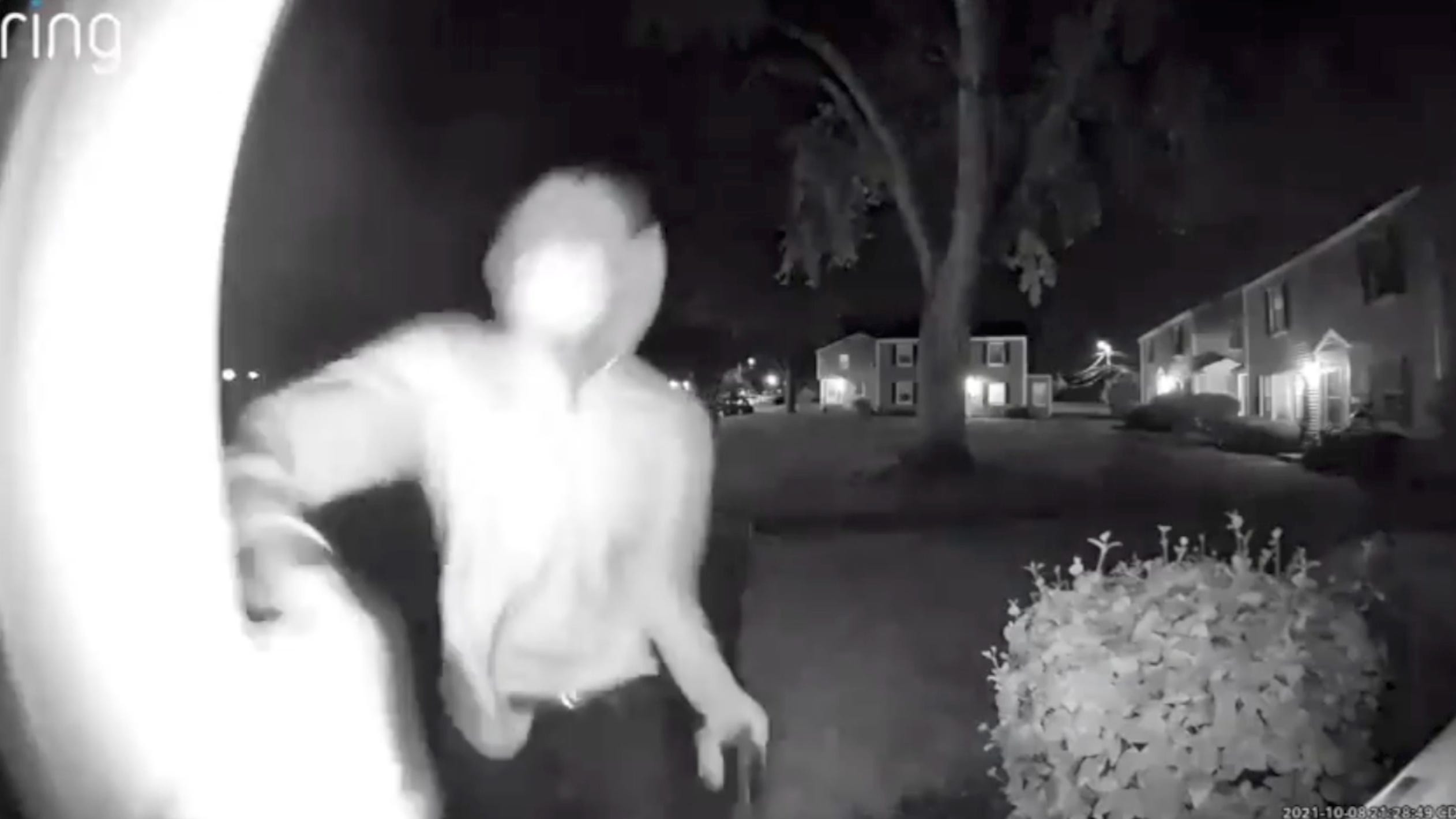 Armed Robbery In Peoria Caught On Doorbell Camera Suspects At Large