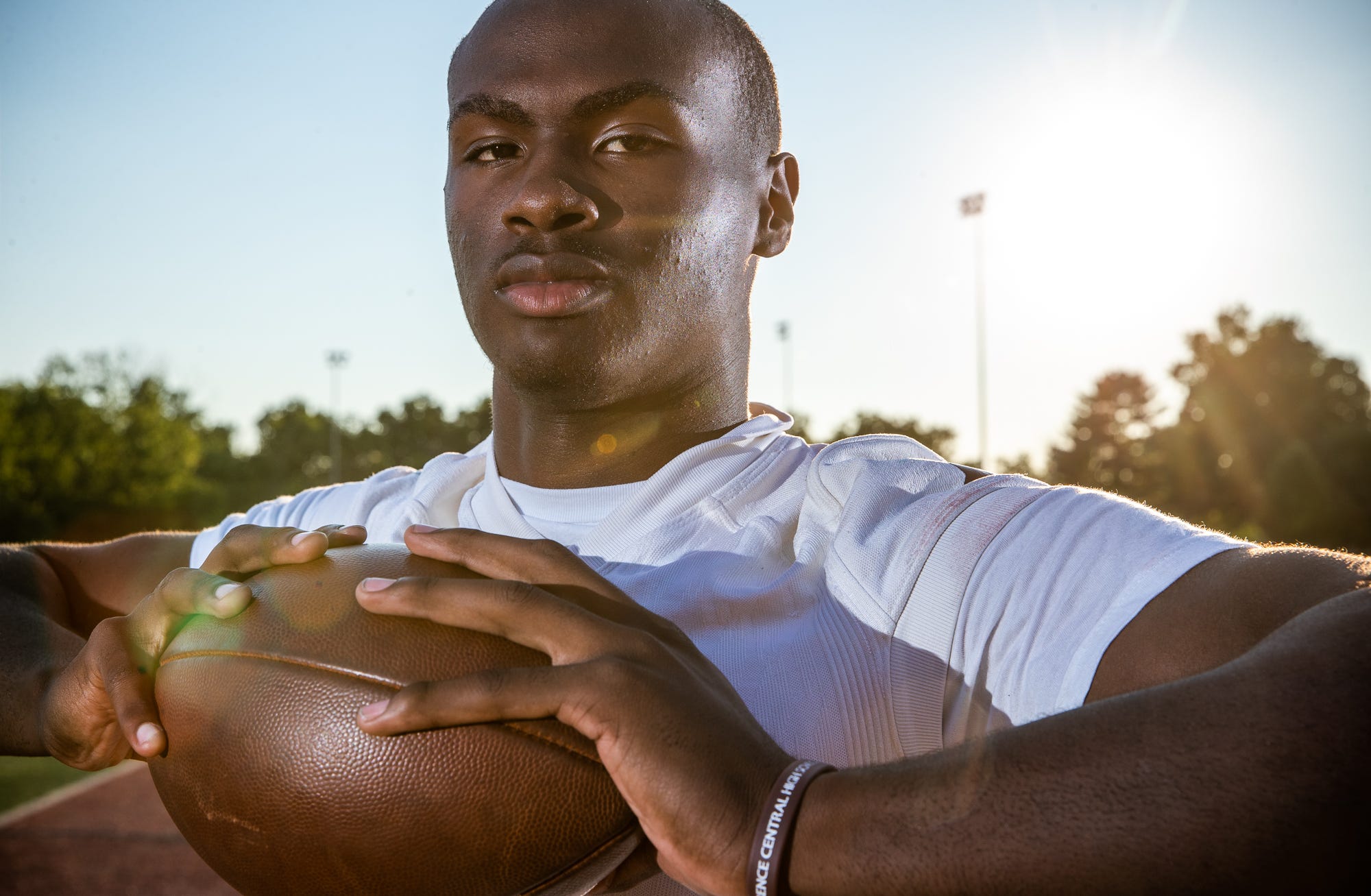 Joshua Mickens, a four-star edge rusher, commits to LSU football