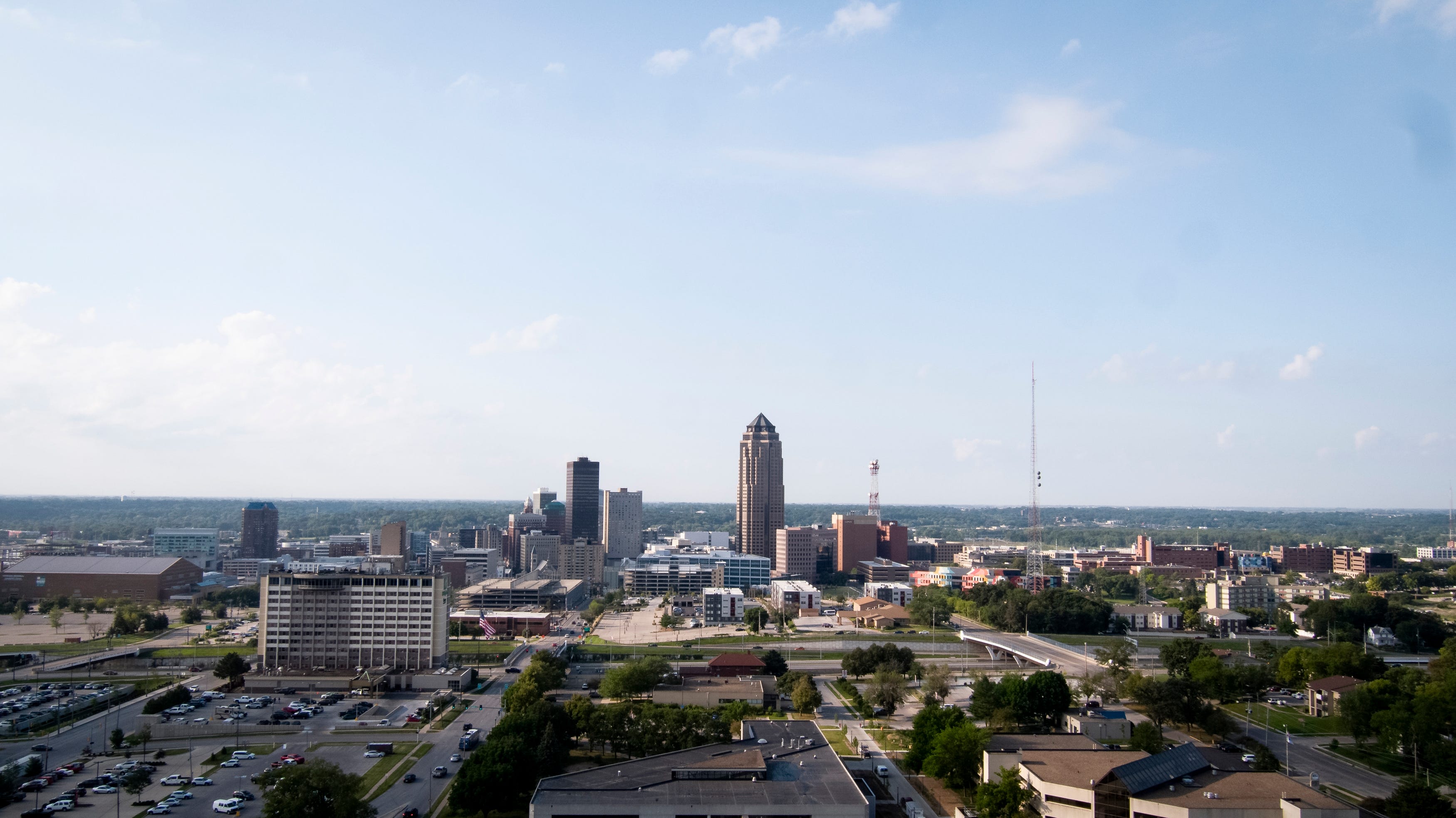 Two downtown Des Moines roads to be converted into two-way streets