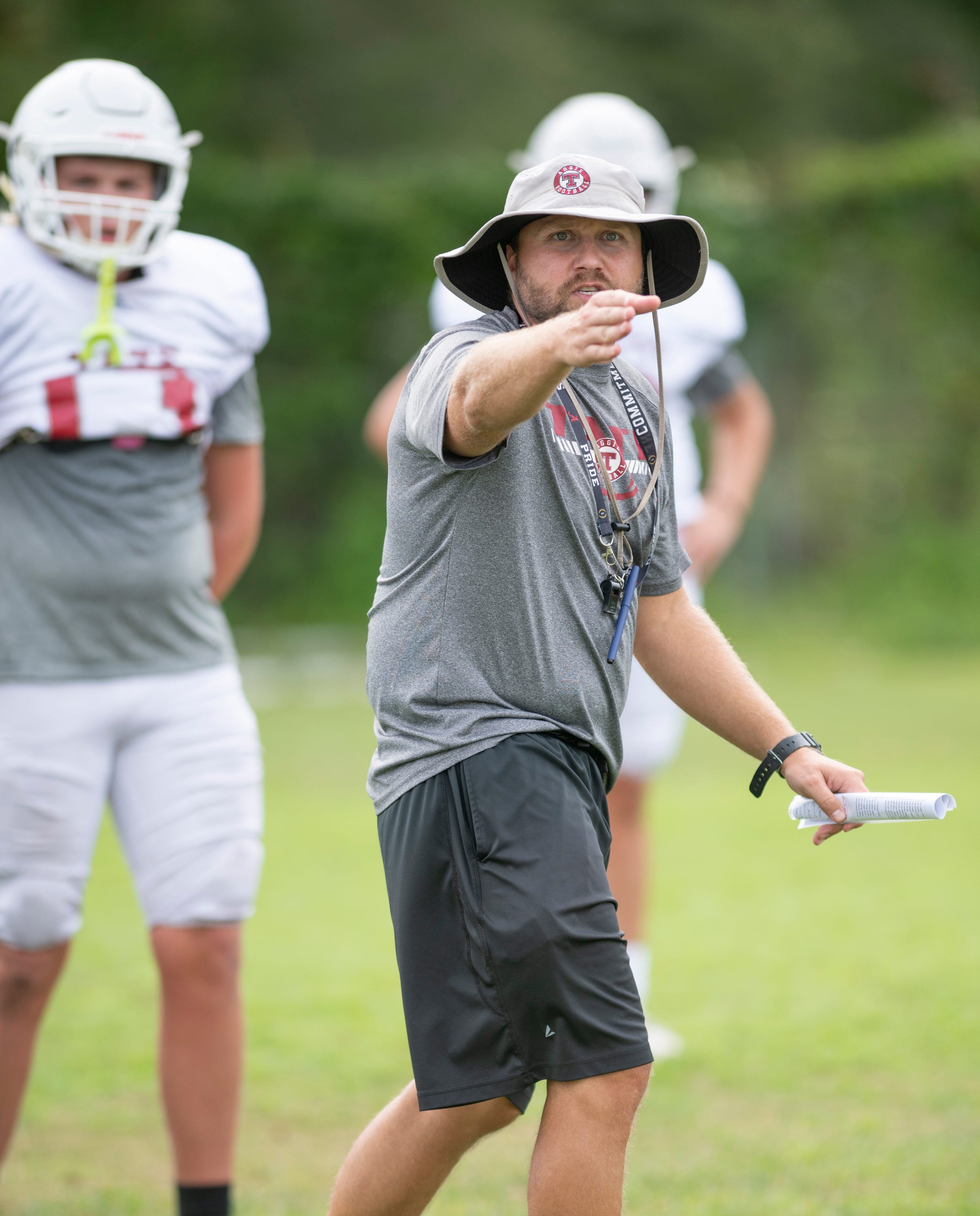 Lindsey resigns after more than six seasons as Tate football head coach