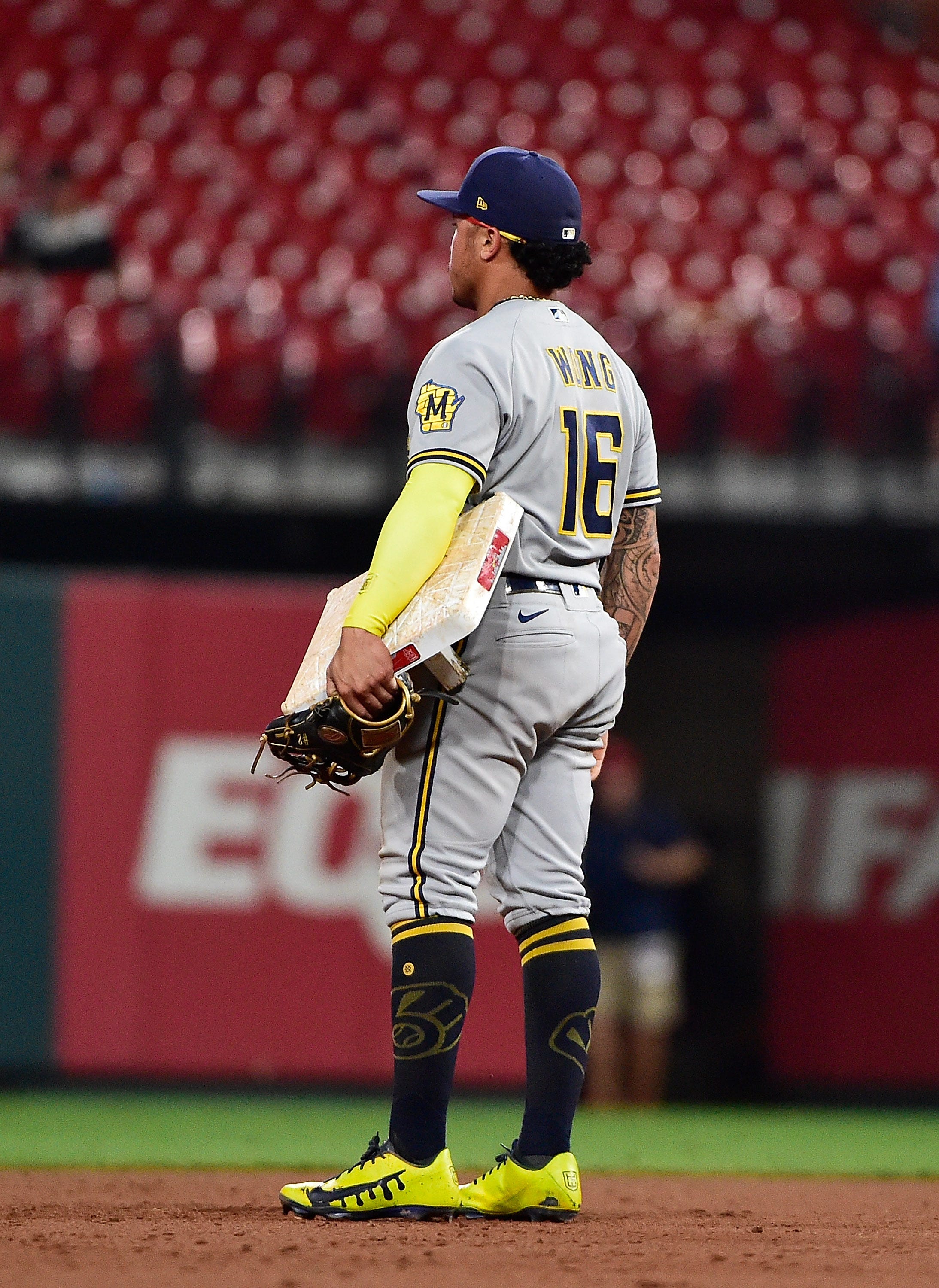 Kolten Wong steals second (literally) after swipe on old pal Molina