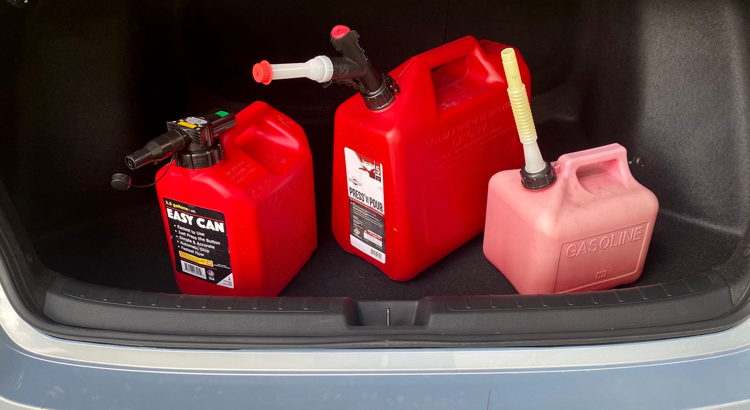 Gas can near me: How to find a good one, easy-pour spouts