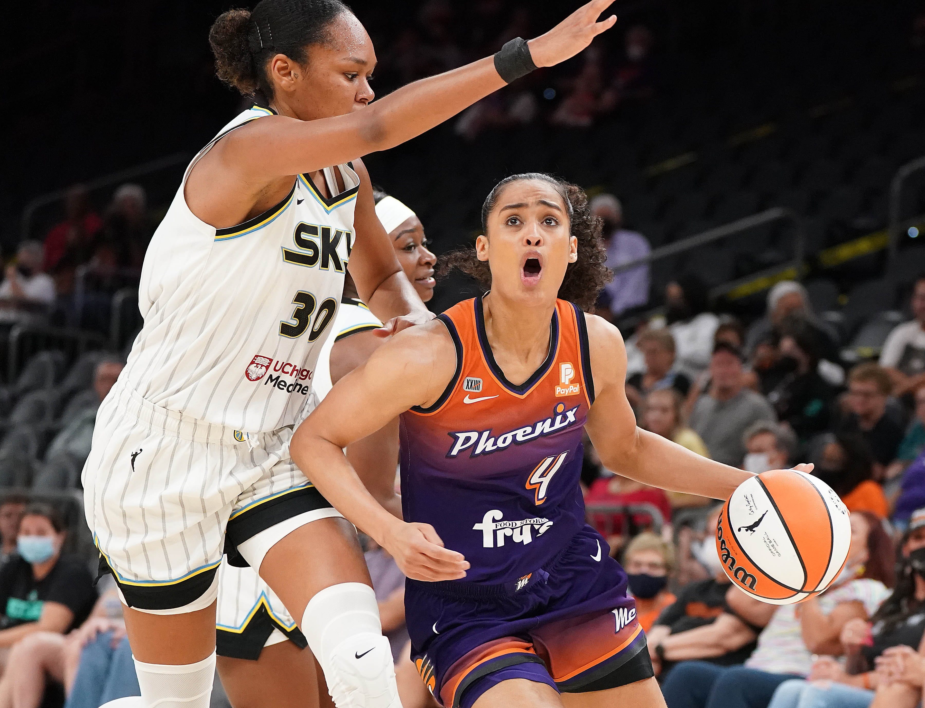 Phoenix Mercury win seventh straight, clinch WNBA playoff berth