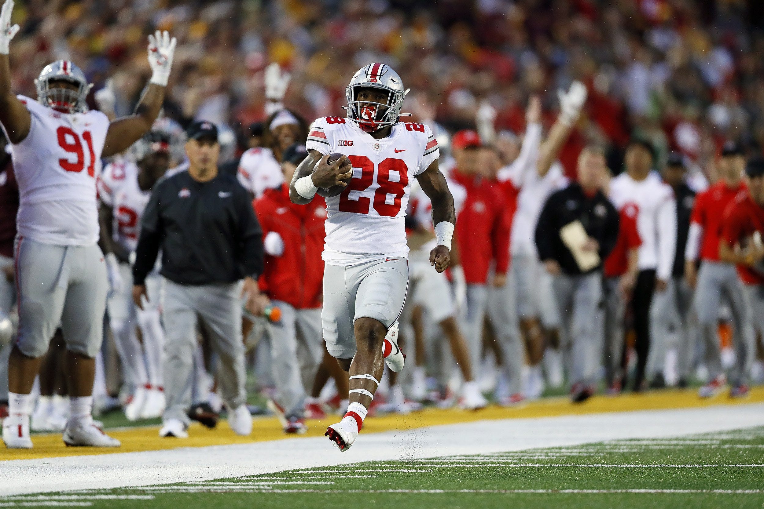 Ohio State quarterback C.J. Stroud connects for a TD against Gophers