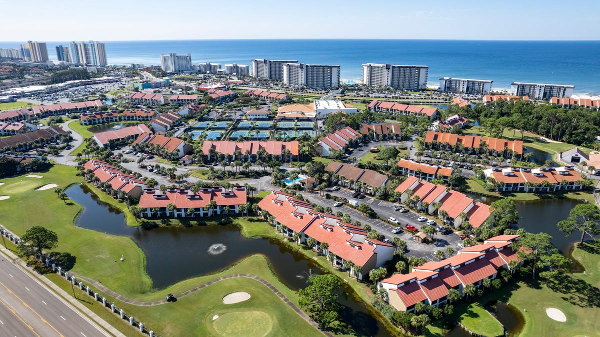 Edgewater Beach & Golf Resort in PCB