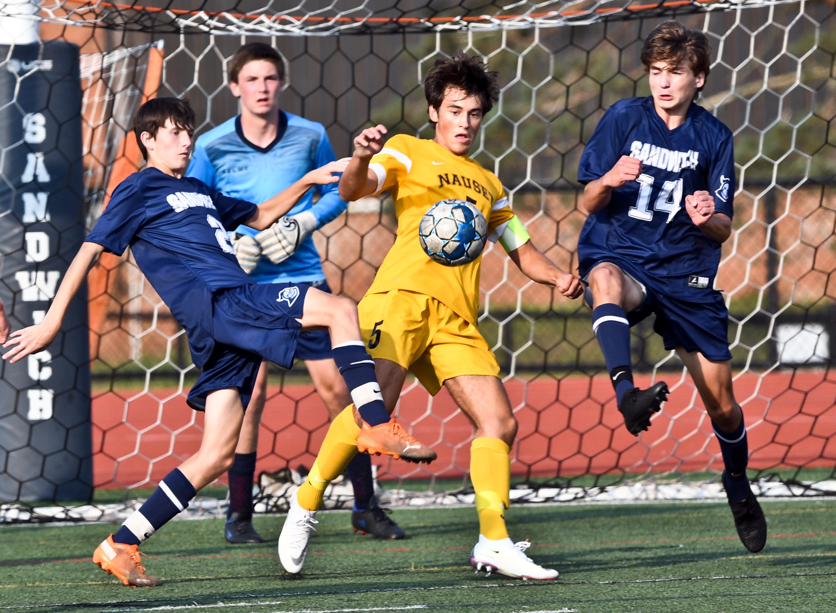 HIGH SCHOOL ROUNDUP: Cape Cod scores and highlights from Monday