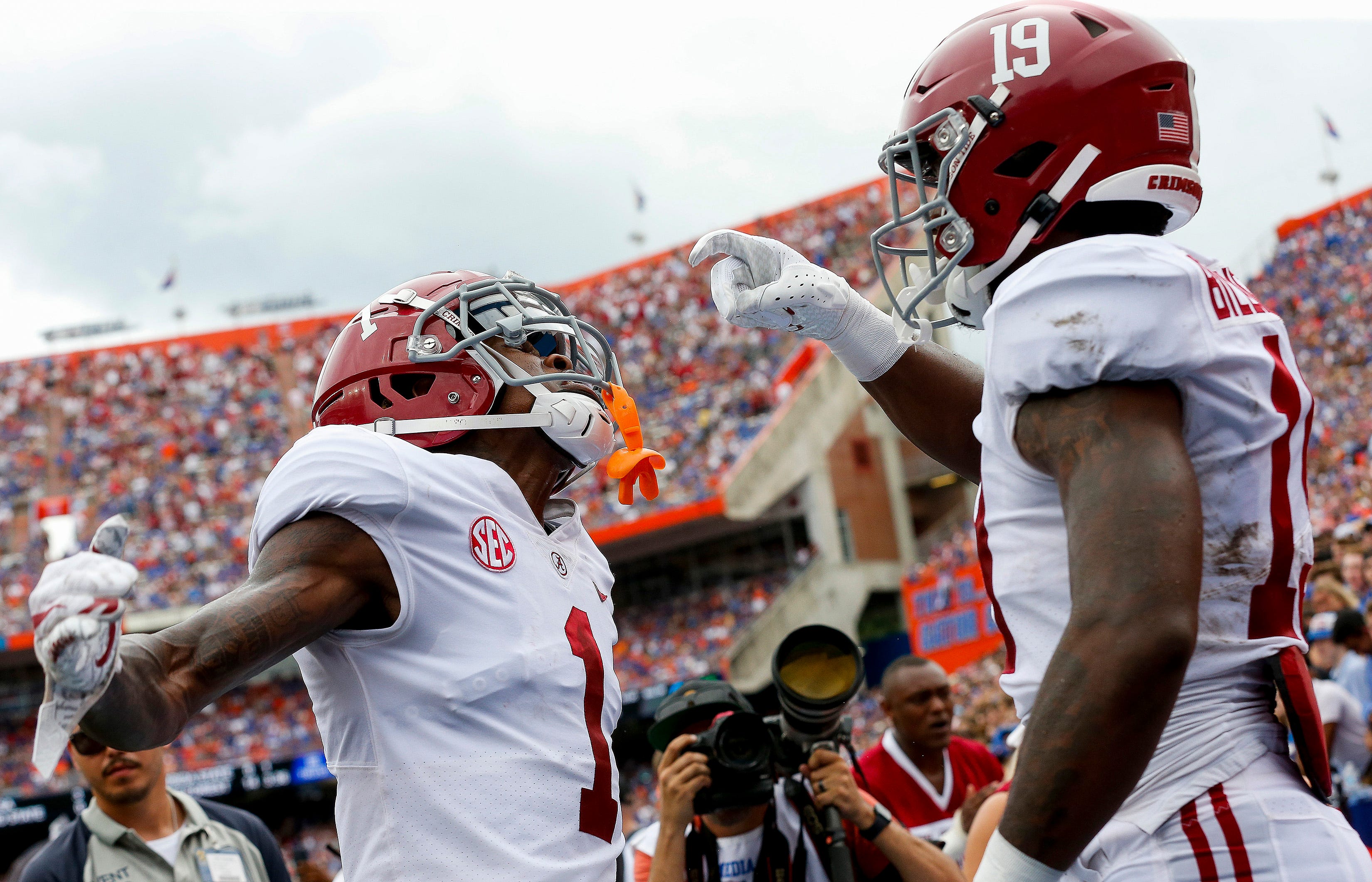 Alabama football looks slightly mortal in win over Florida Gators