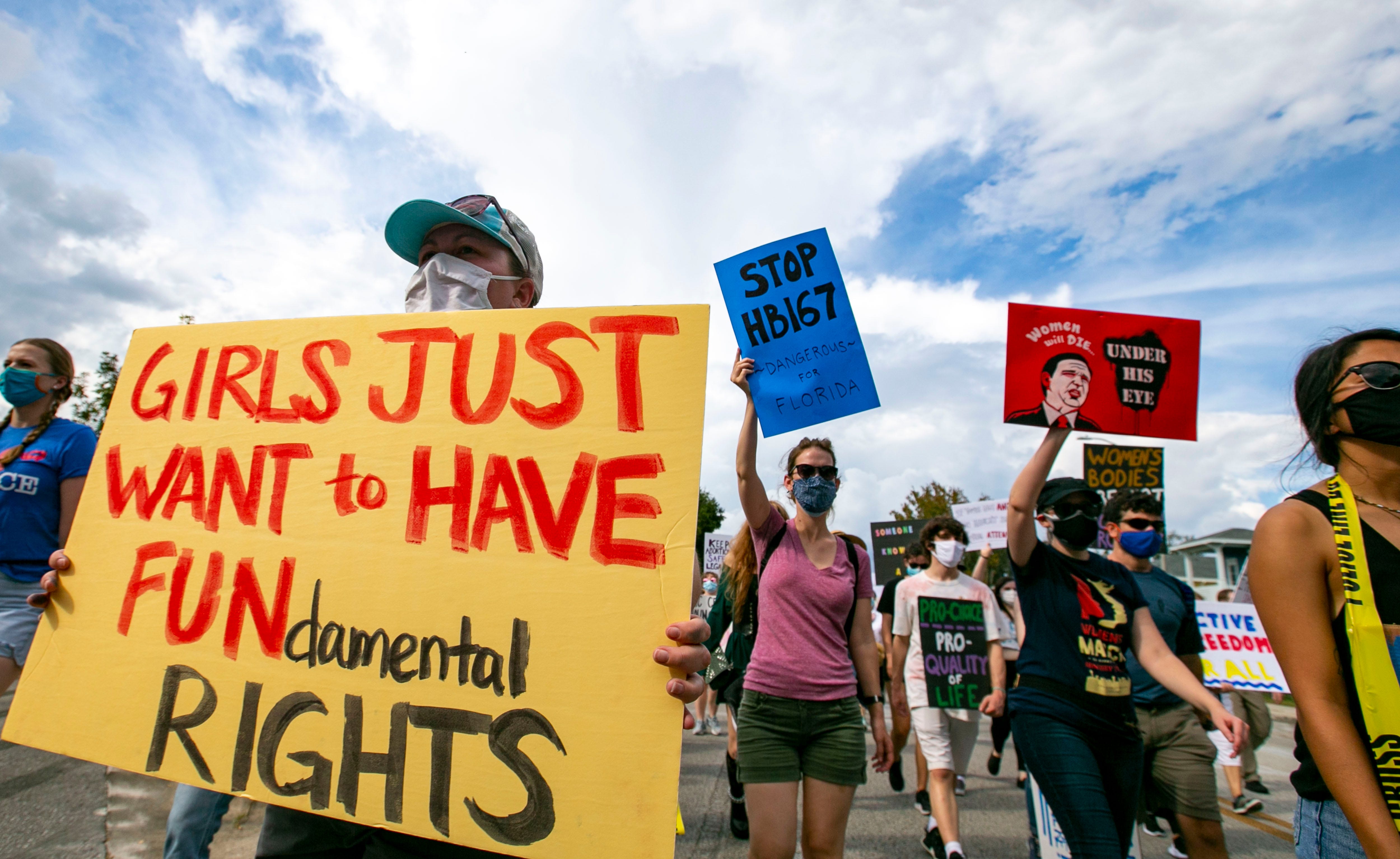 Gainesville crowd rallies for reproductive rights