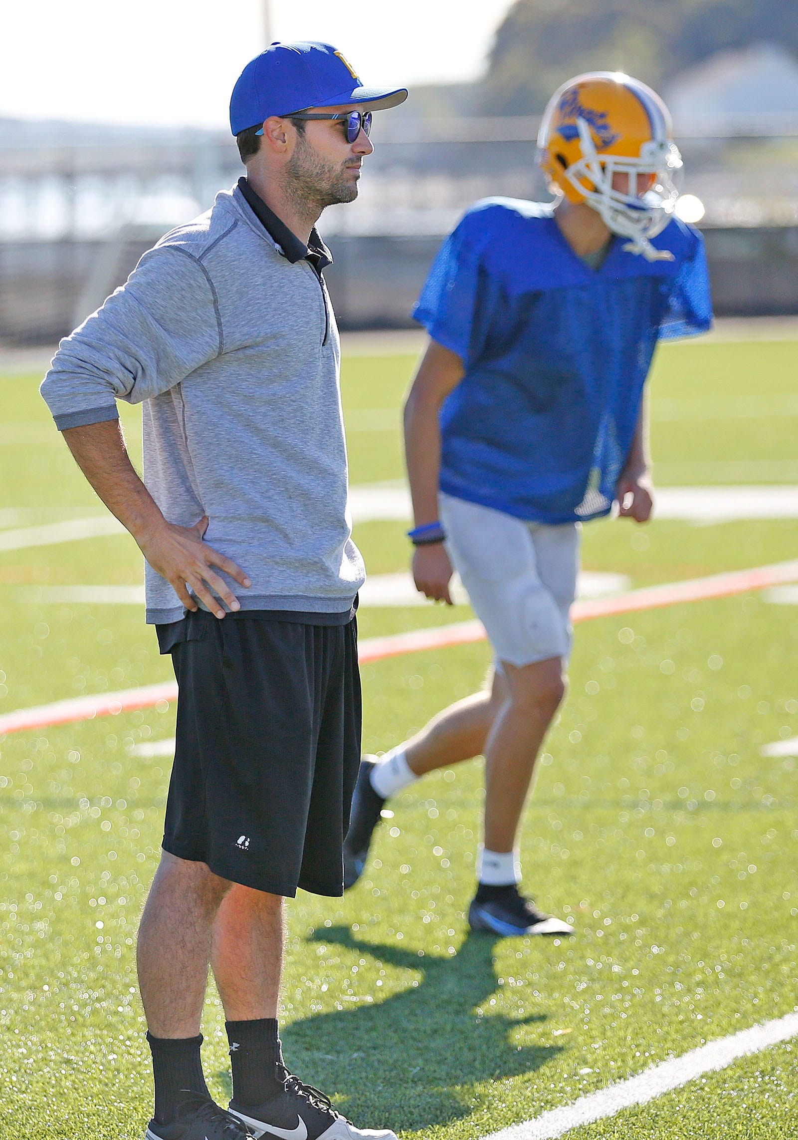 Former Alabama kicker Jeremy Shelley pitching in with Hull football