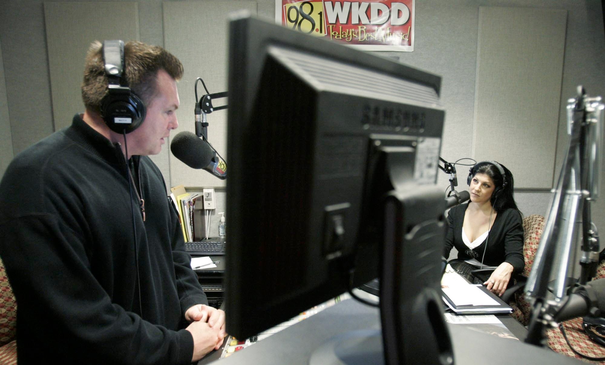 Morning show personality Angela Bellios no longer with WNIR
