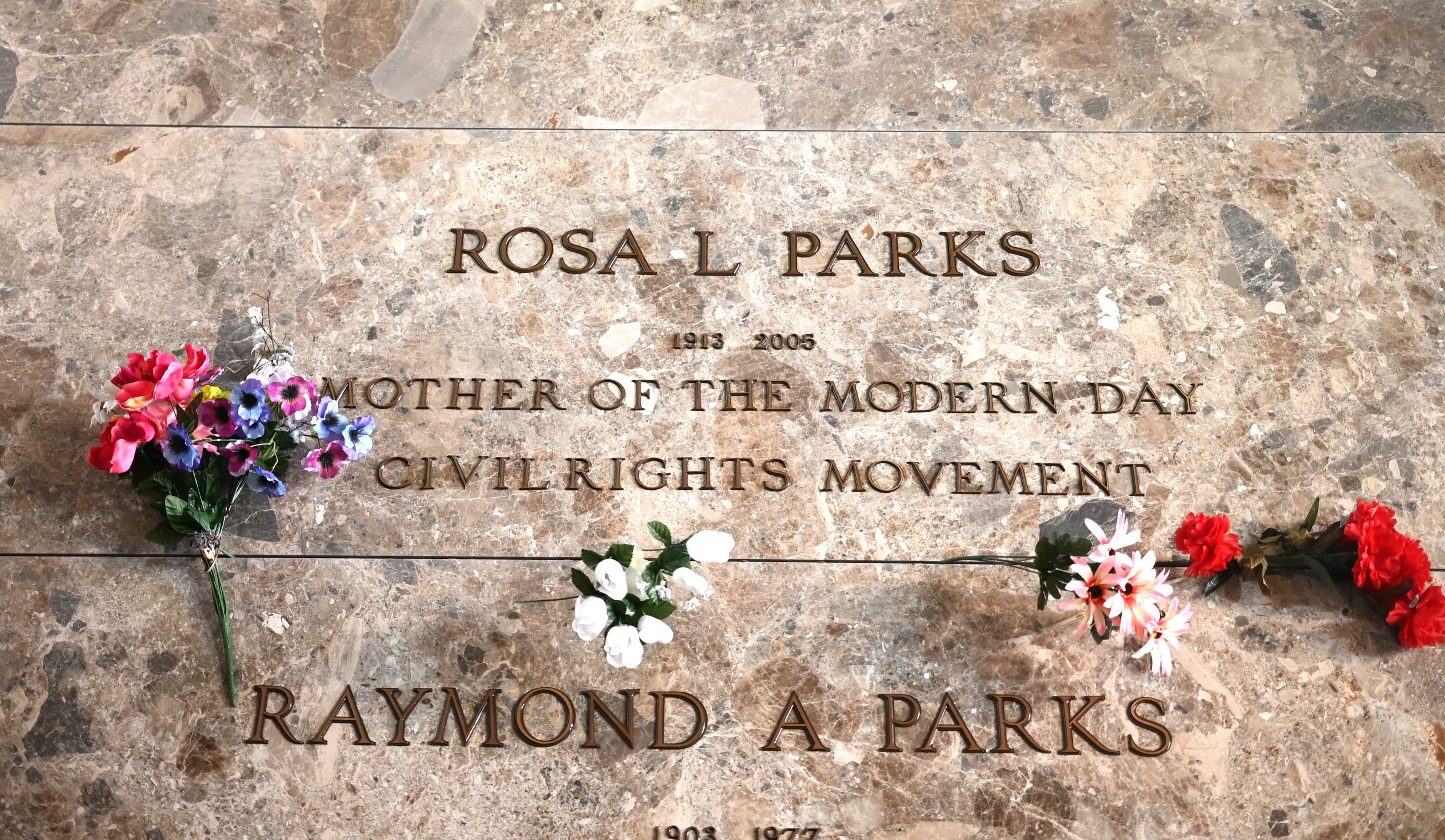 Tour of Detroit's Woodlawn Cemetery yields surprising revelations