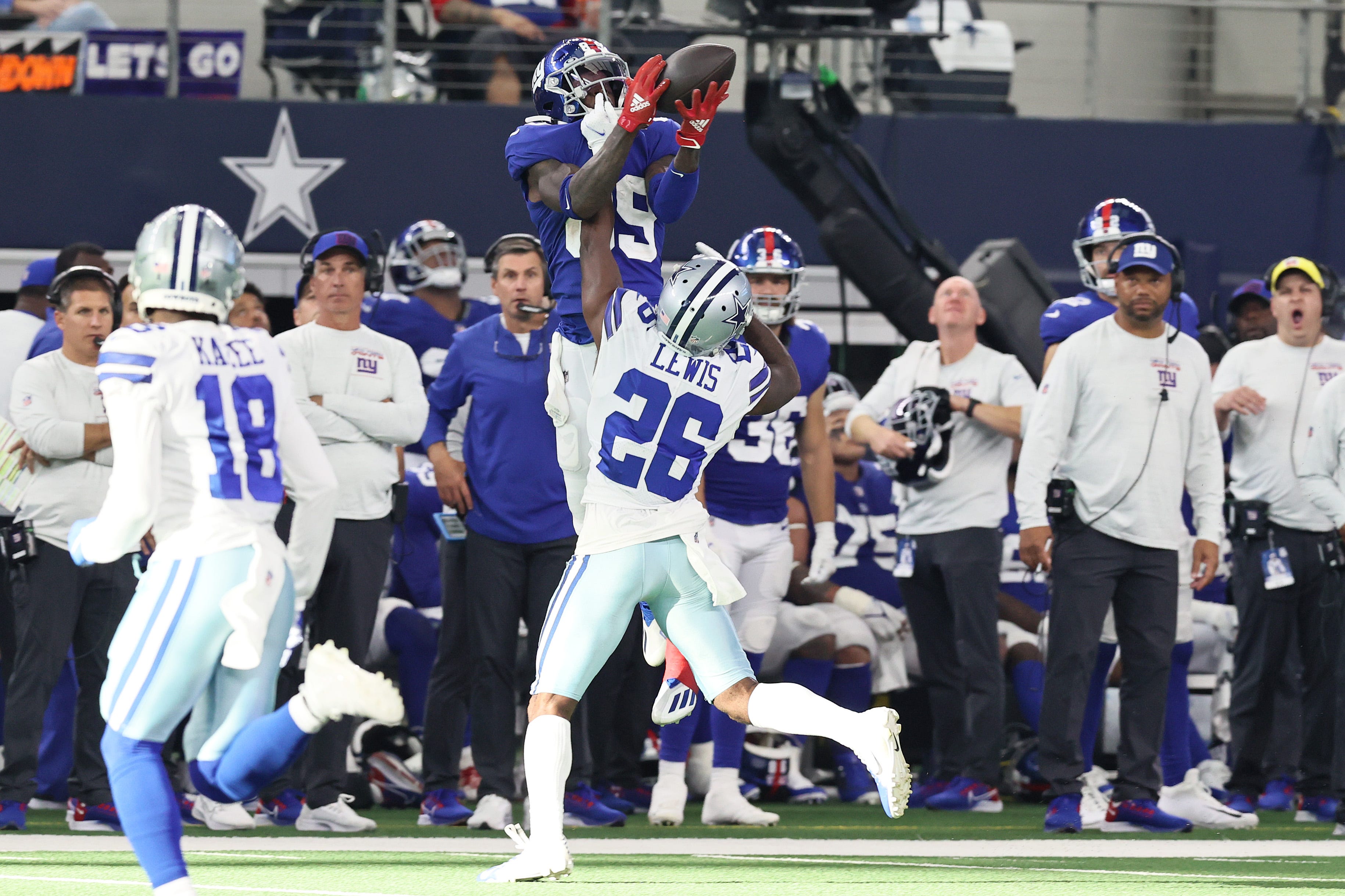 Fantasy football waiver wire: Kadarius Toney, Devontae Booker, more