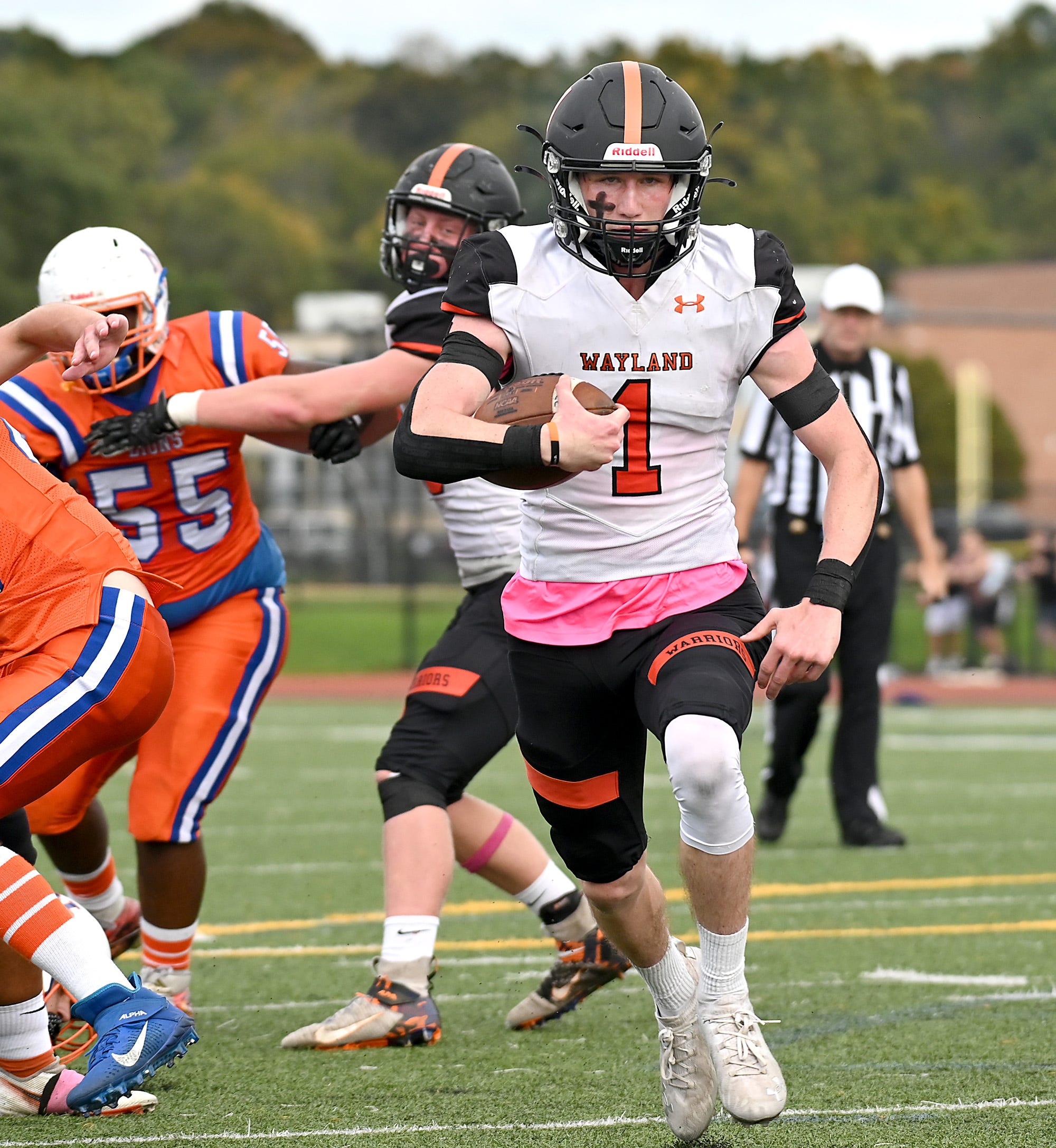 Wayland high school football clinches DCL Small title