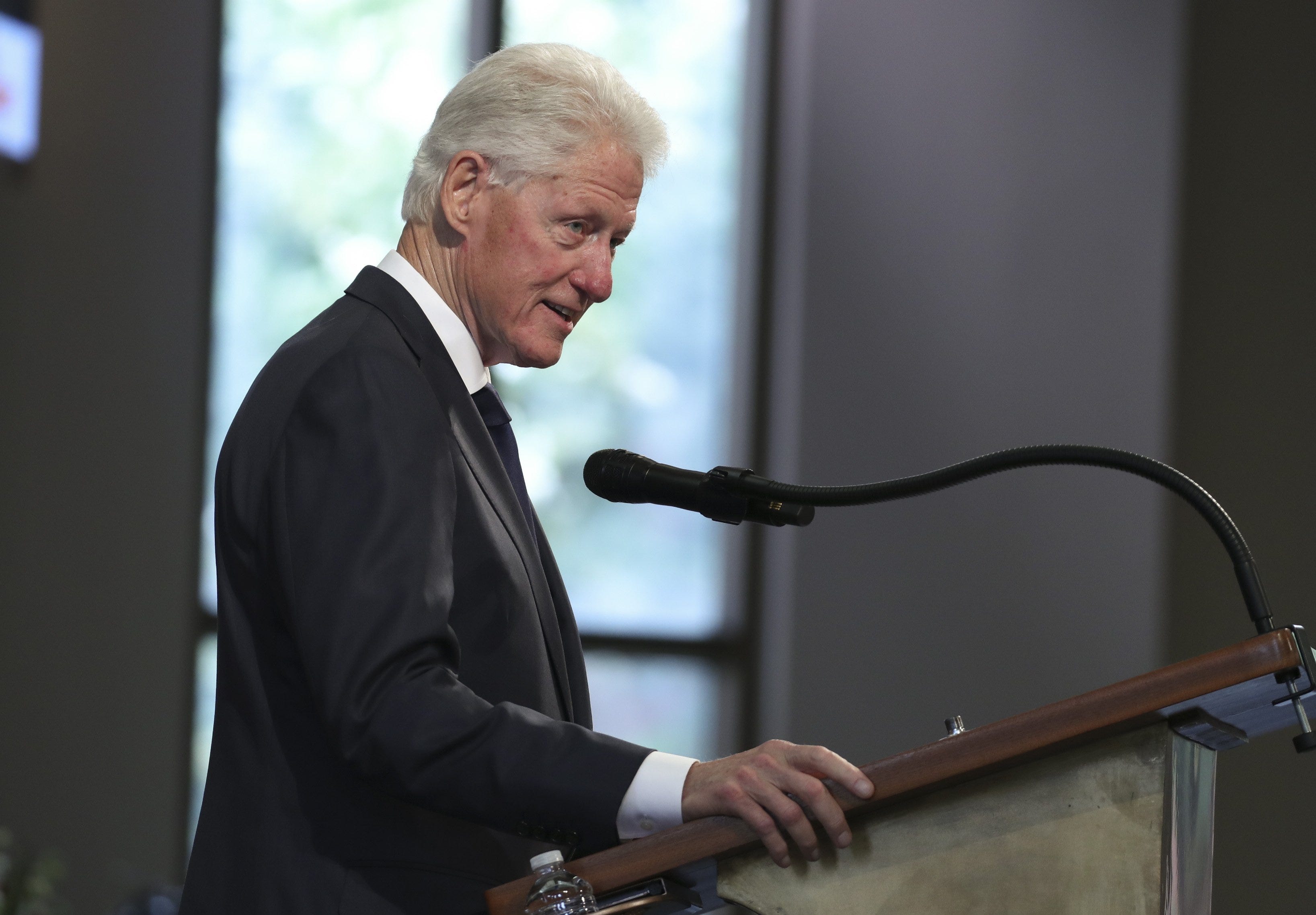 Fact check: False claim that Bill Clinton was poisoned to death