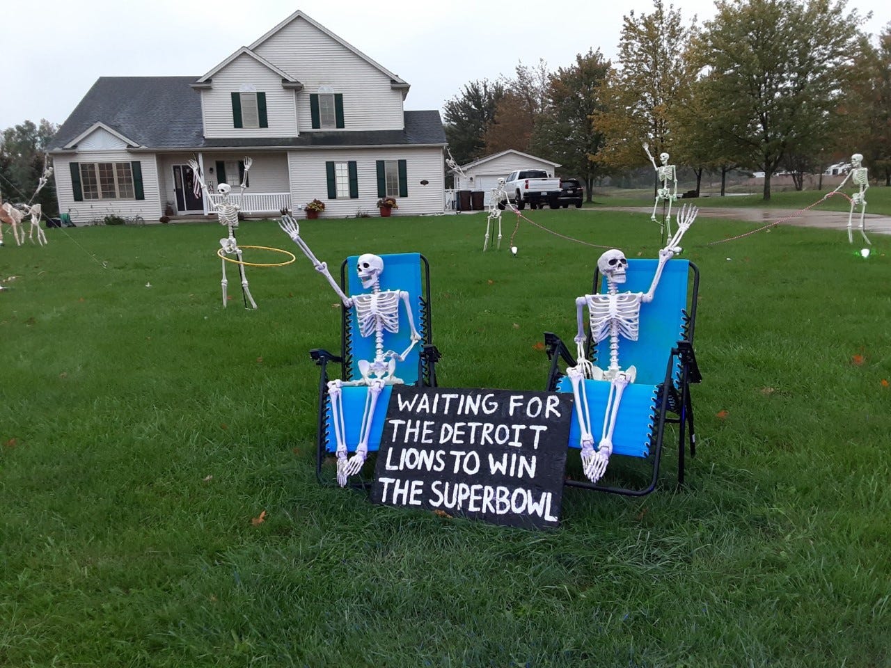 Aaron Rodgers, Myles Garrett among NFL's best Halloween costumes