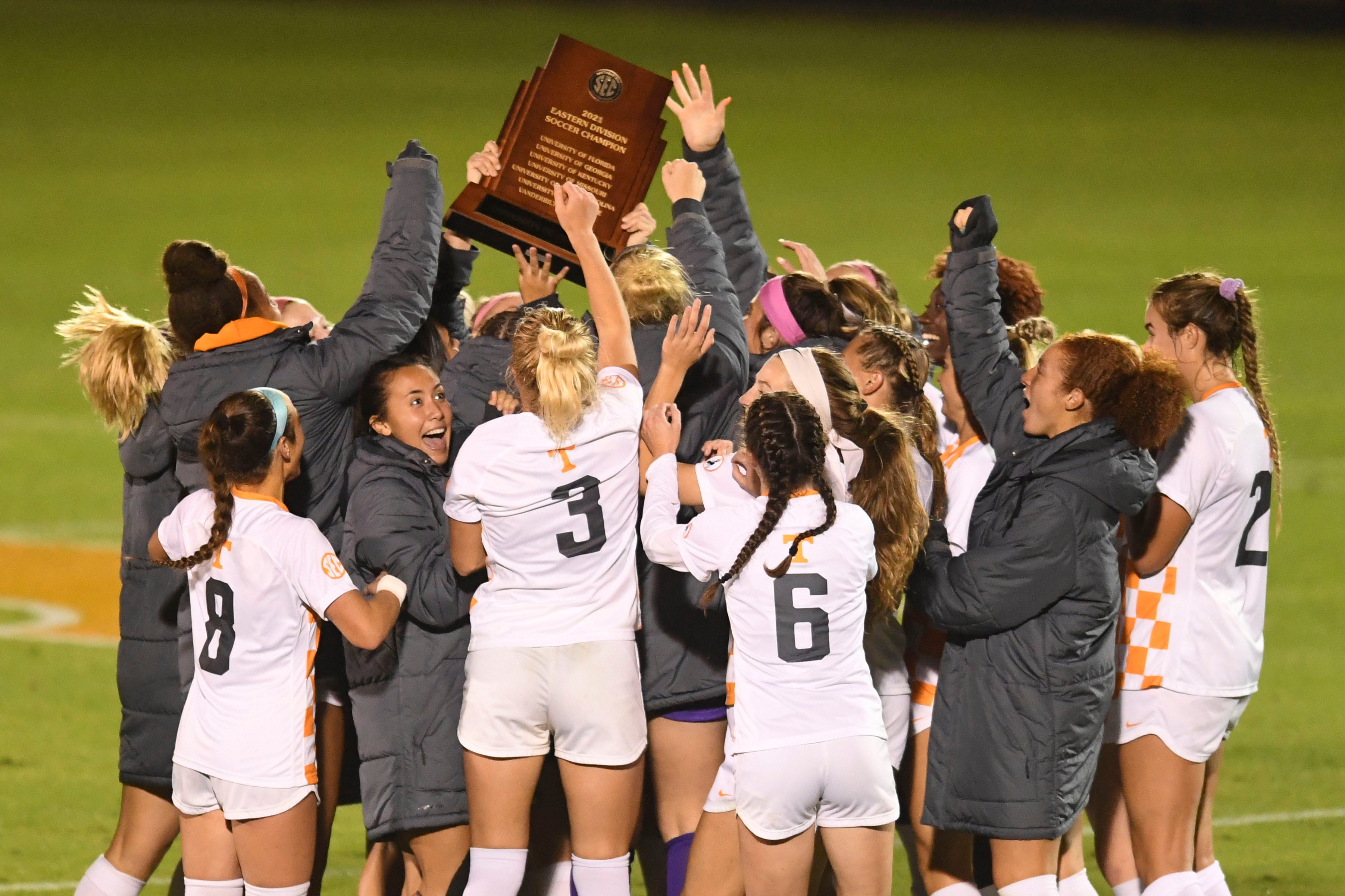 NCAA Women's Soccer Tournament 2021 bracket, schedule, game times
