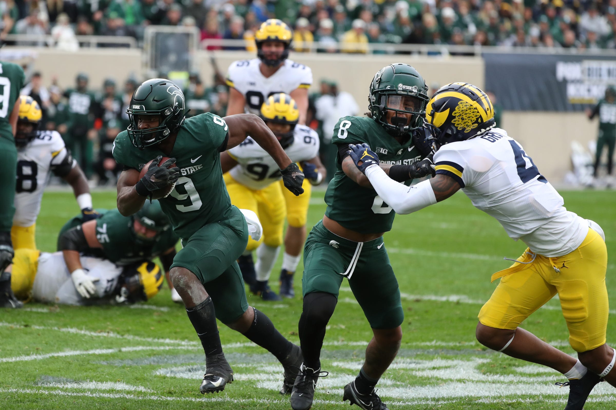 Michigan State football's gigantic 2nd half beats Michigan 37-33