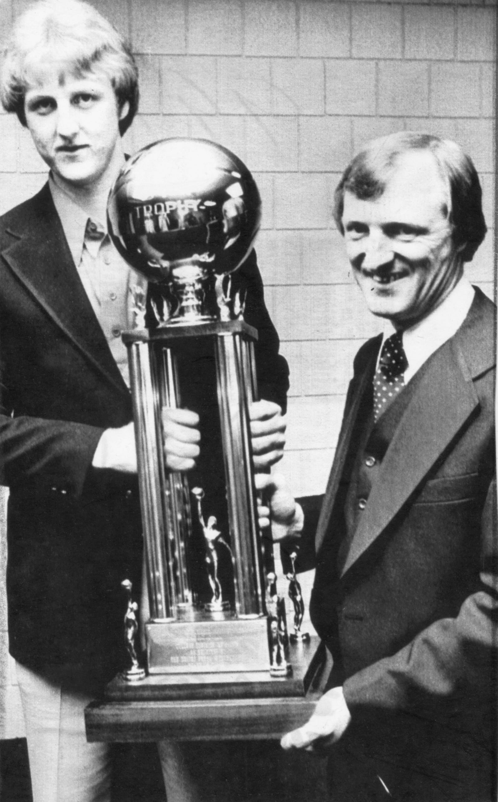 Movie: How Indiana State coach Bill Hodges recruited Larry Bird