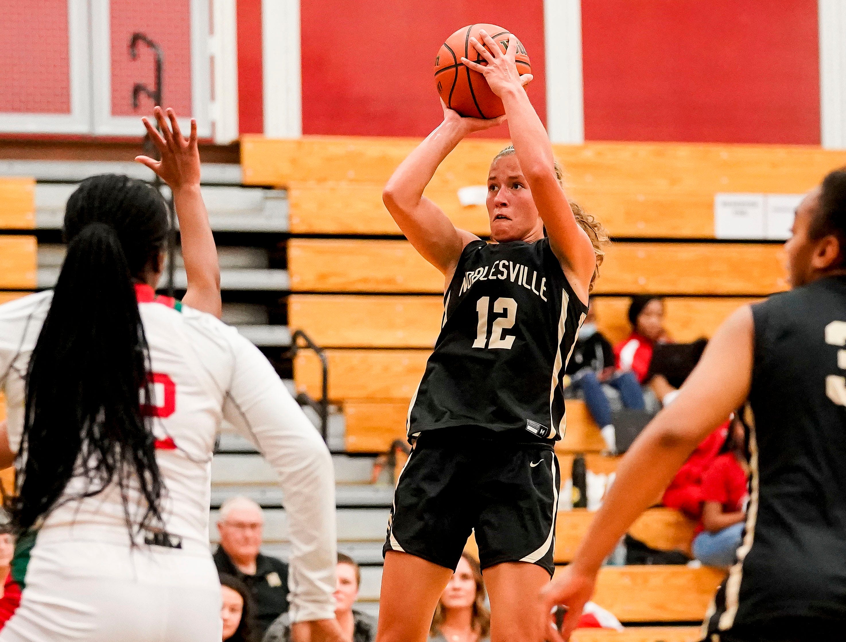 Ayanna Patterson, Ashlynn Shade meet in game of potential UConn teammates