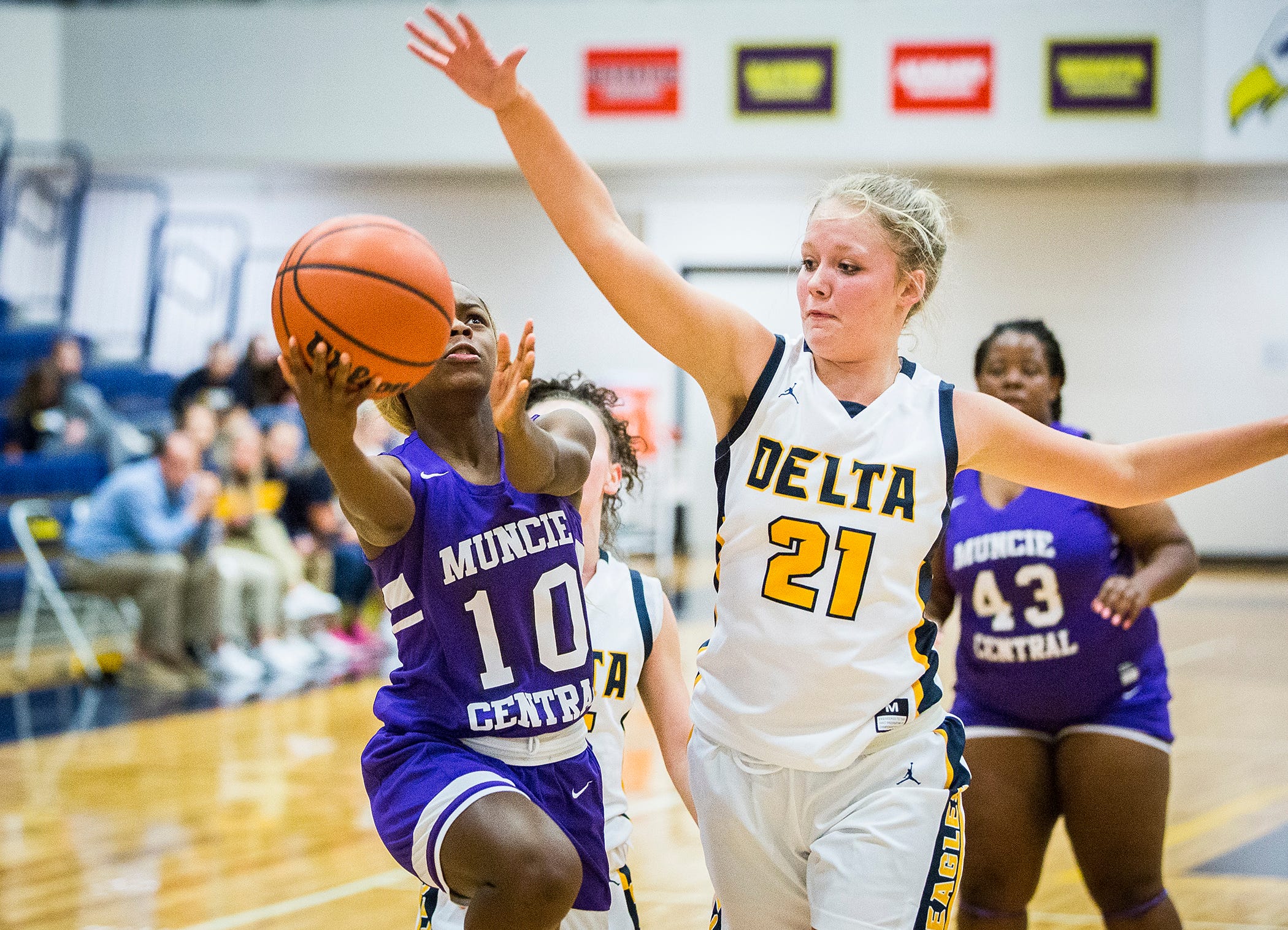IHSAA girls basketball: Inexperienced Delta focused on growing together