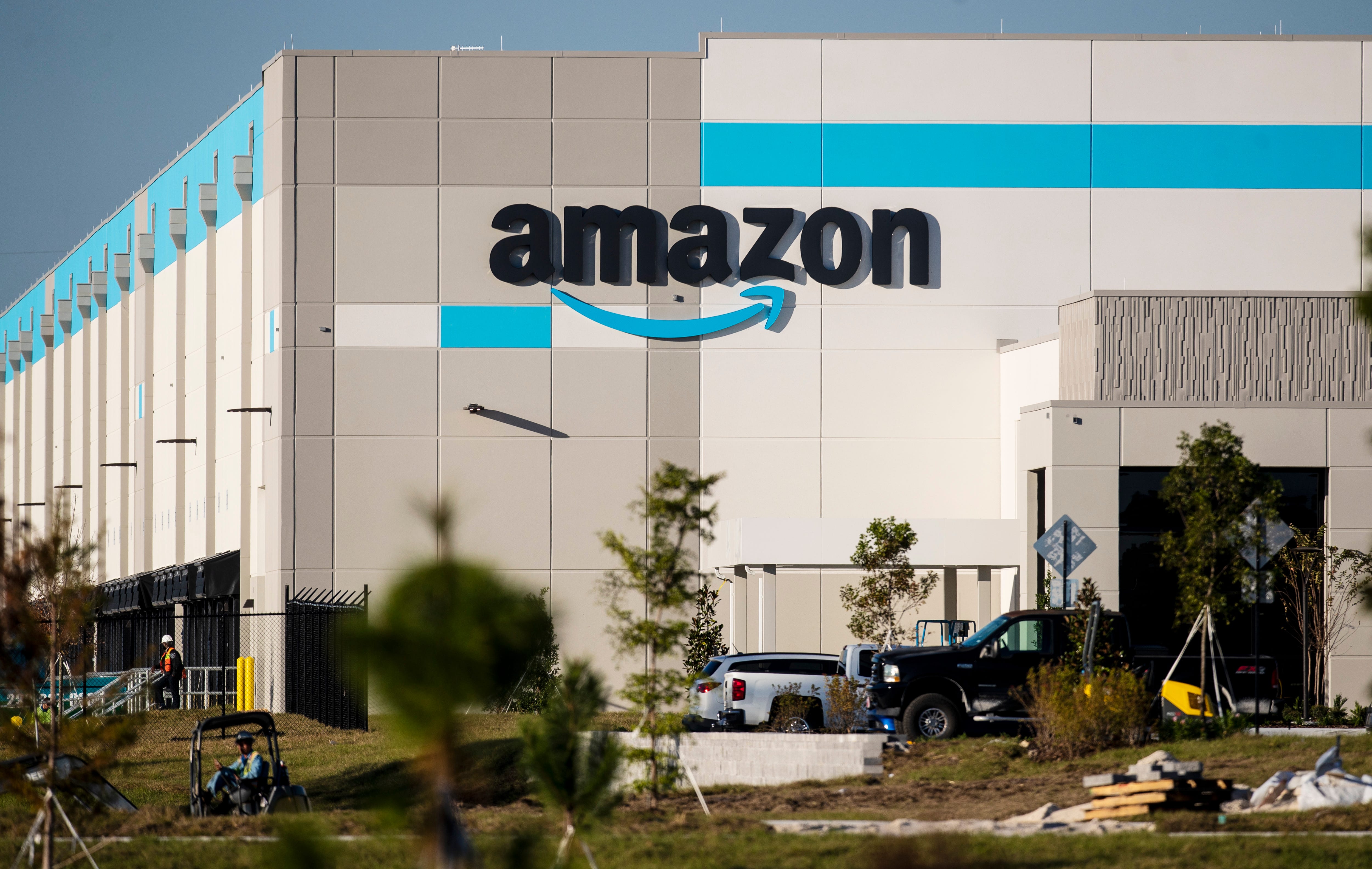 Amazon's Florida plans: Robot delivery, Amazon Fresh grocery stores