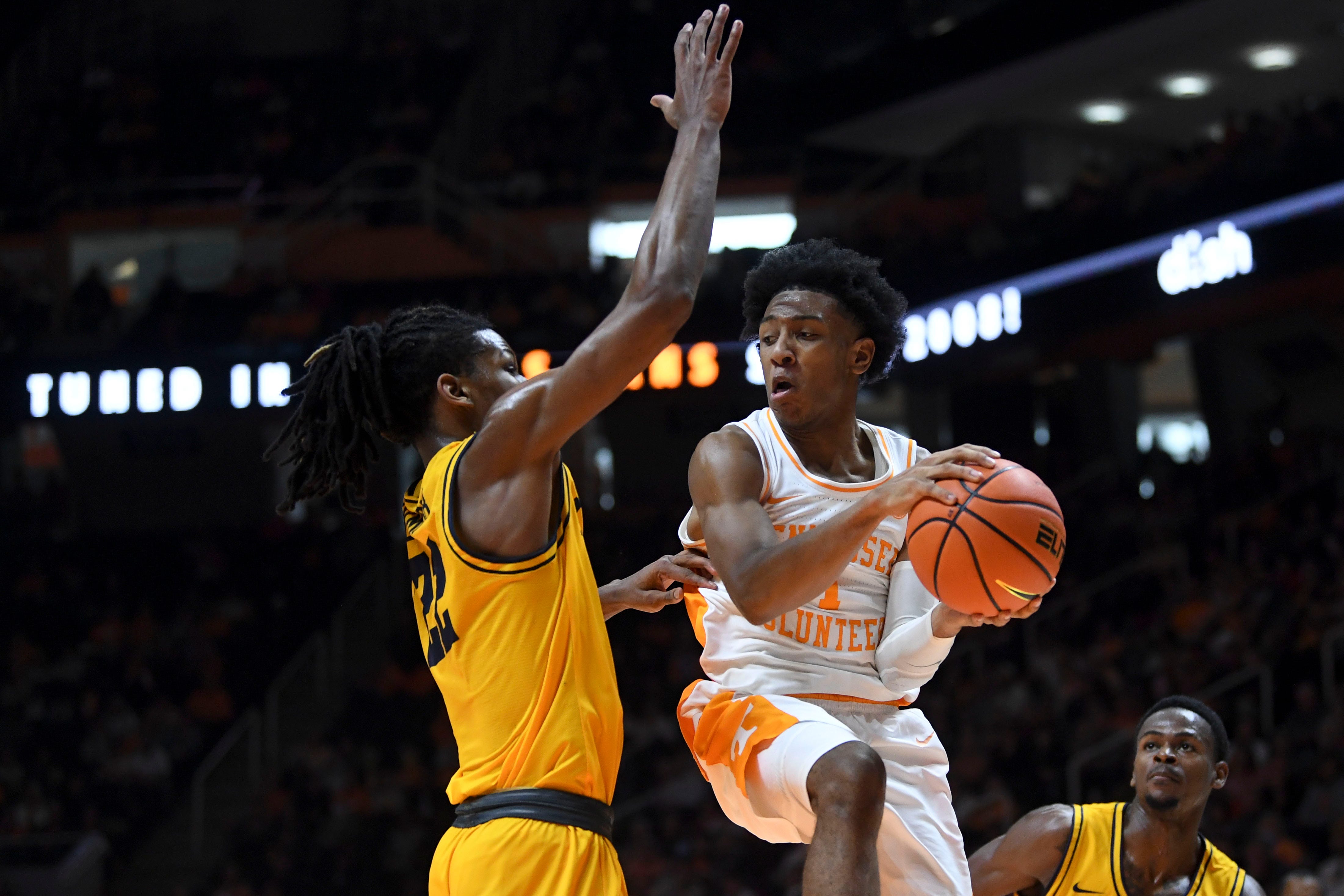 Tennessee's Kennedy Chandler reminds Desmond Oliver of Kyrie Irving