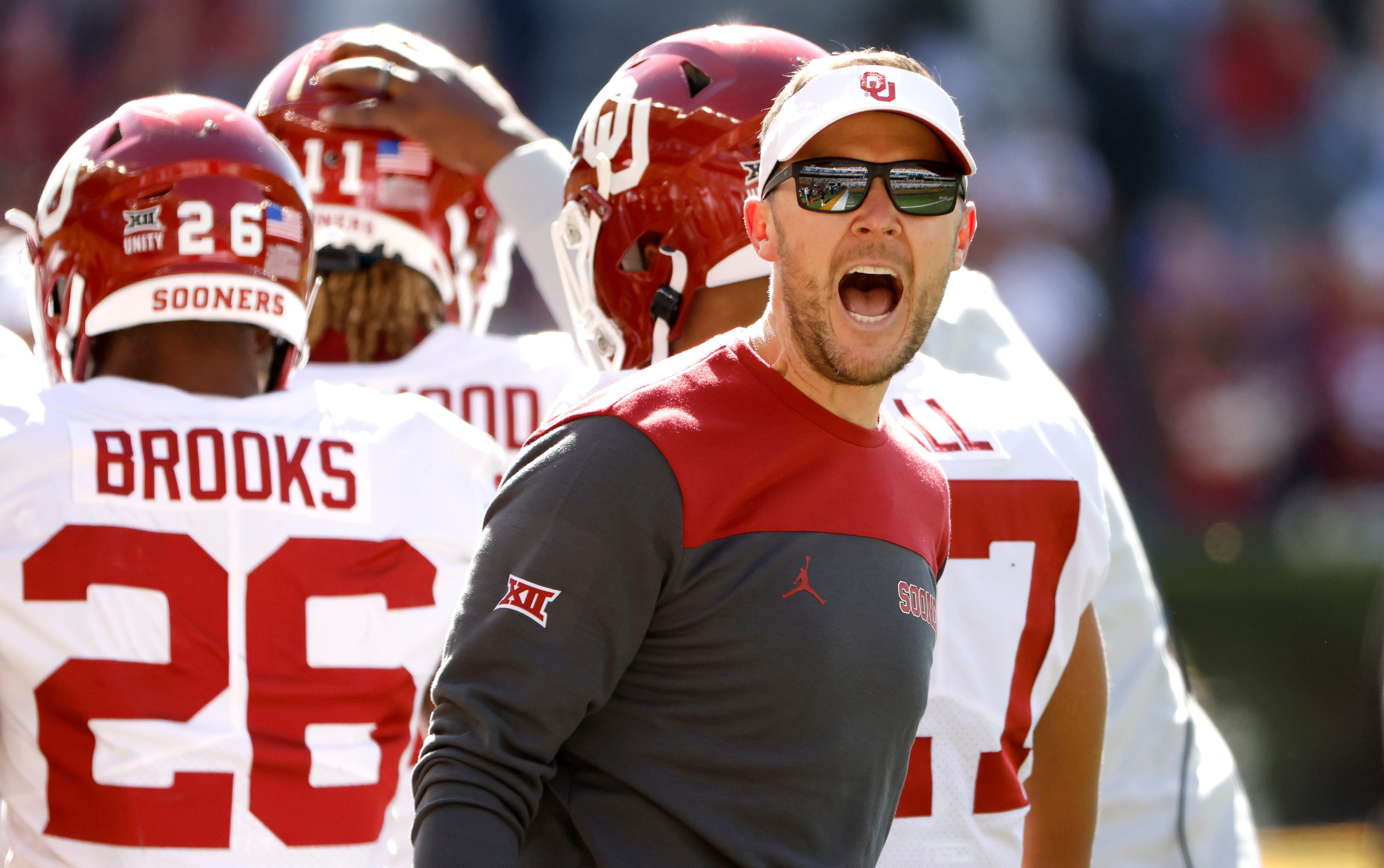 Lincoln Riley should not leave OU football to coach LSU Tigers