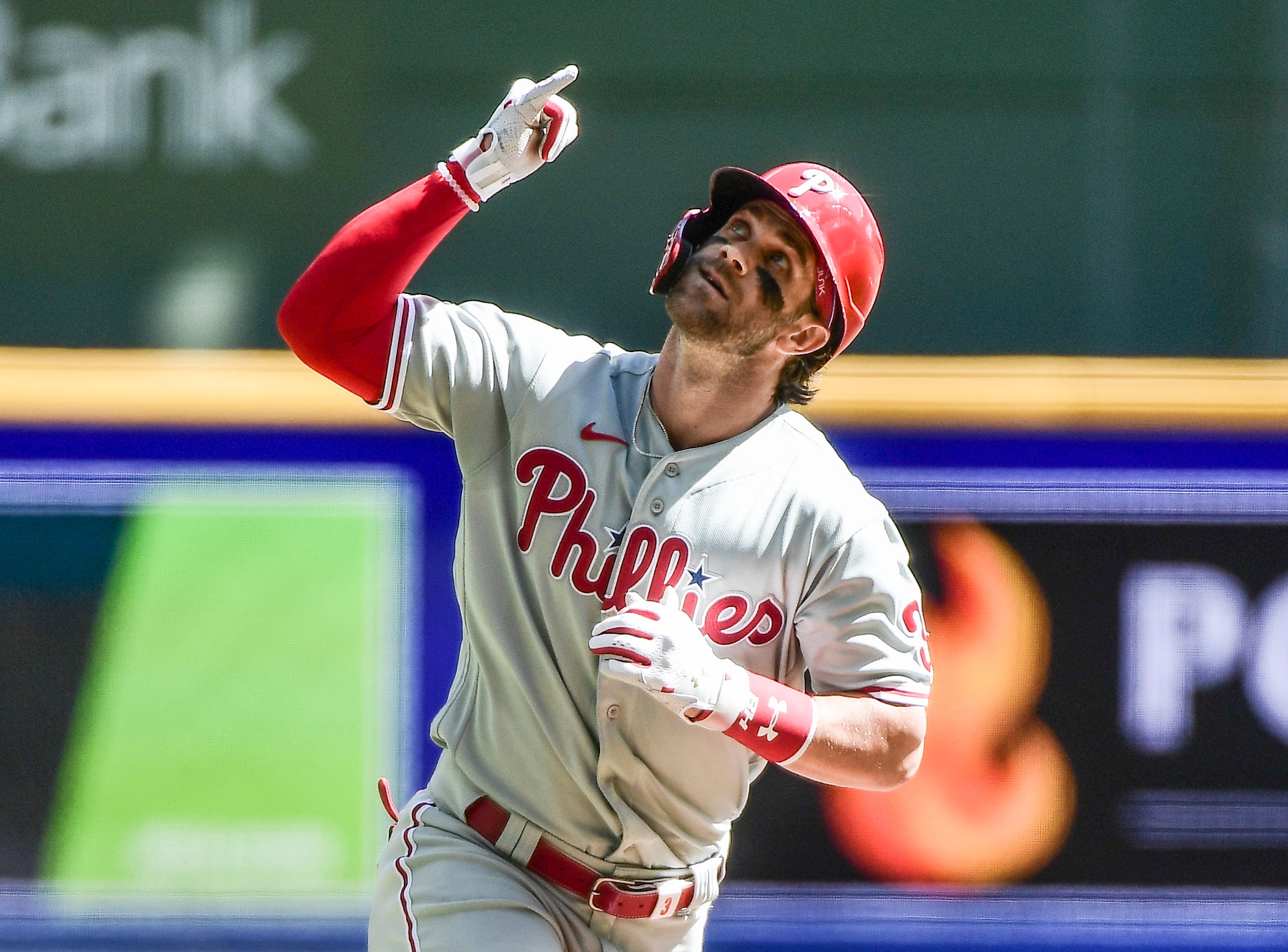Texas Rangers: New stadium Globe Life Field roof catches fire