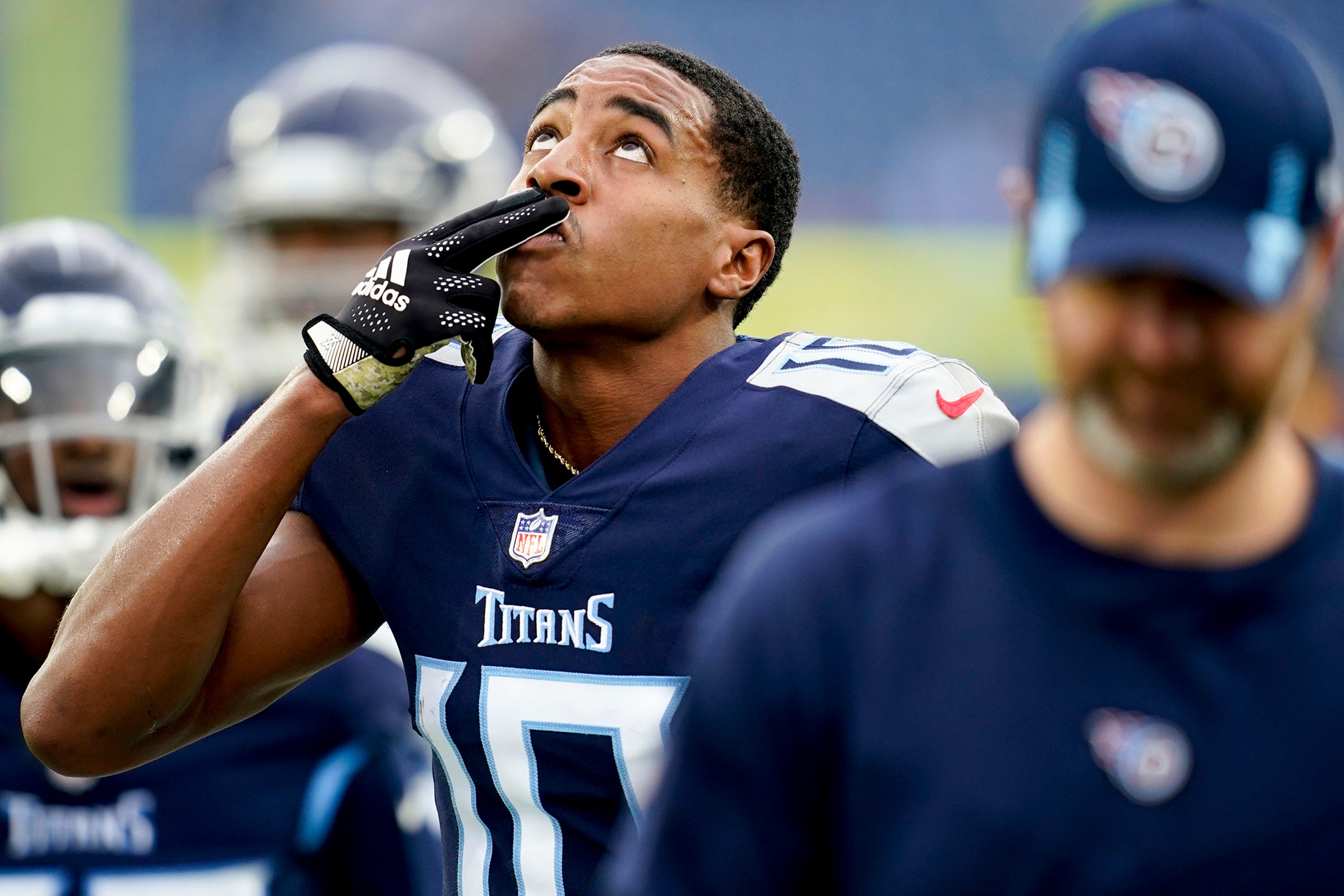 Pittsburgh Steelers sign former Titans WR Dez Fitzpatrick to contract
