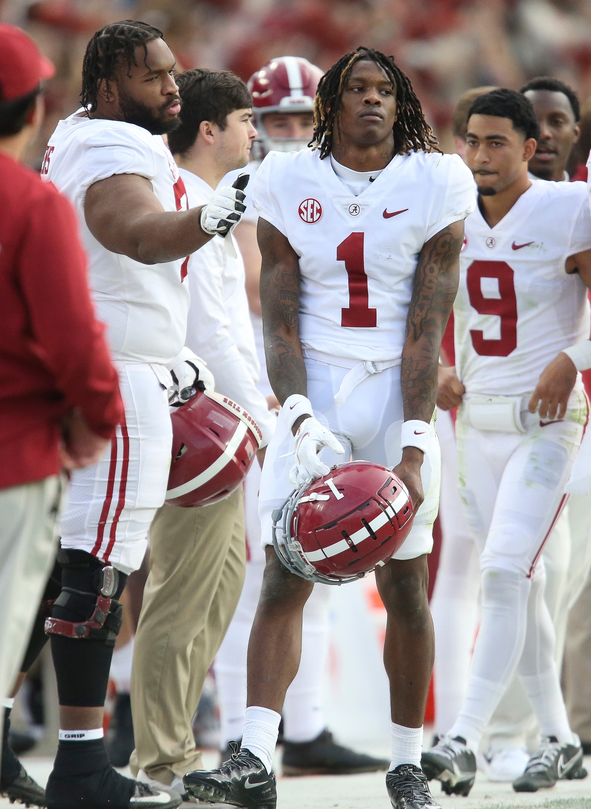 Alabama's Jameson Williams ejected from Iron Bowl 2021 for targeting