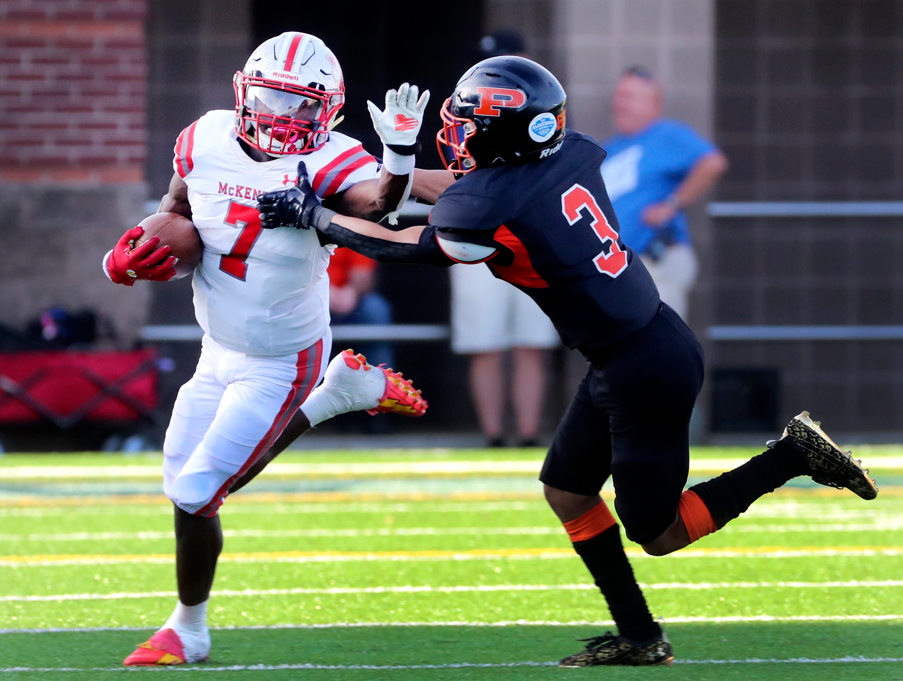 Football recruiting: McKenzie's Marquez Taylor announces top 5