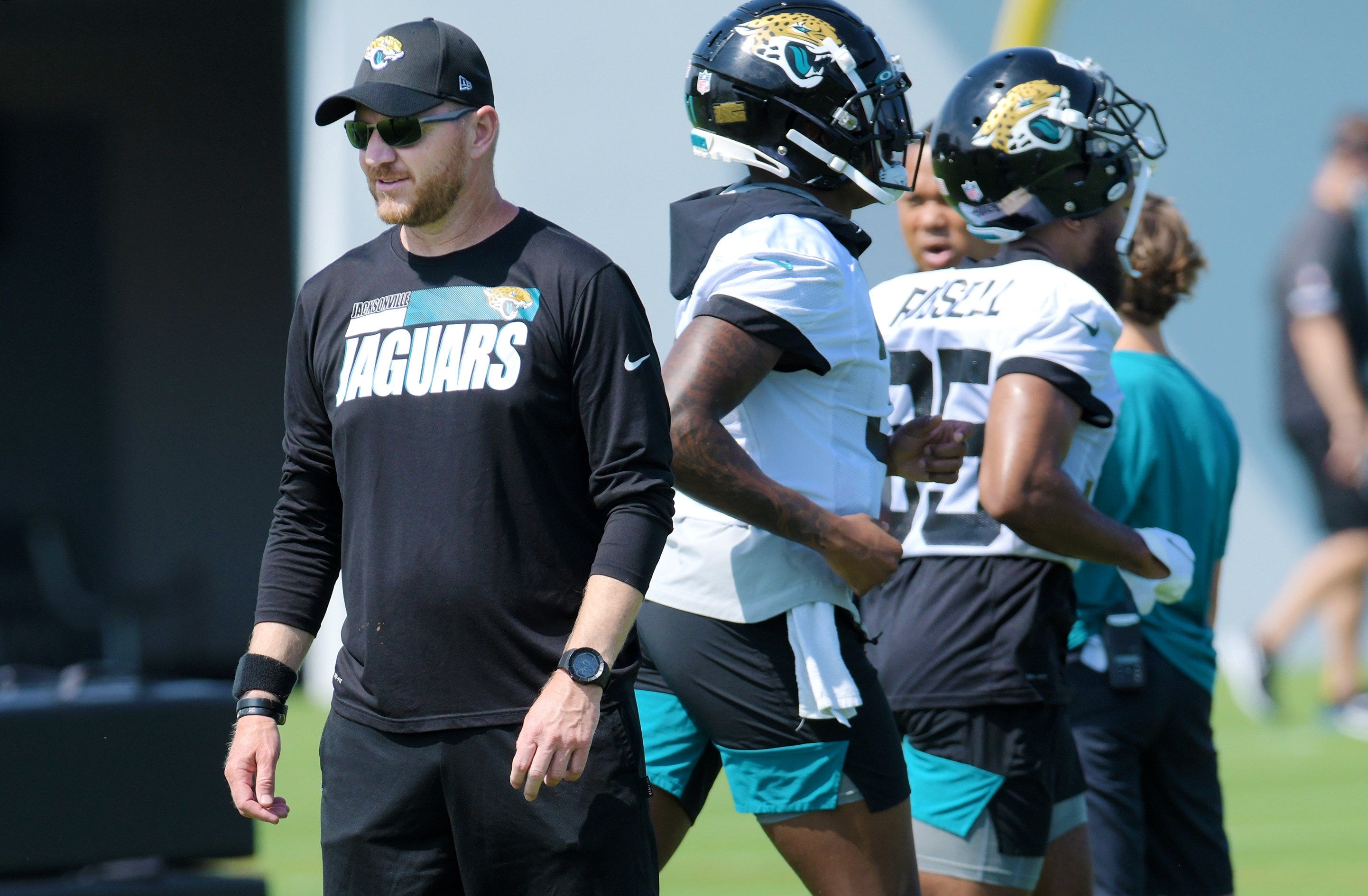 Jaguars offense remains punchless under coordinator Darrell Bevell