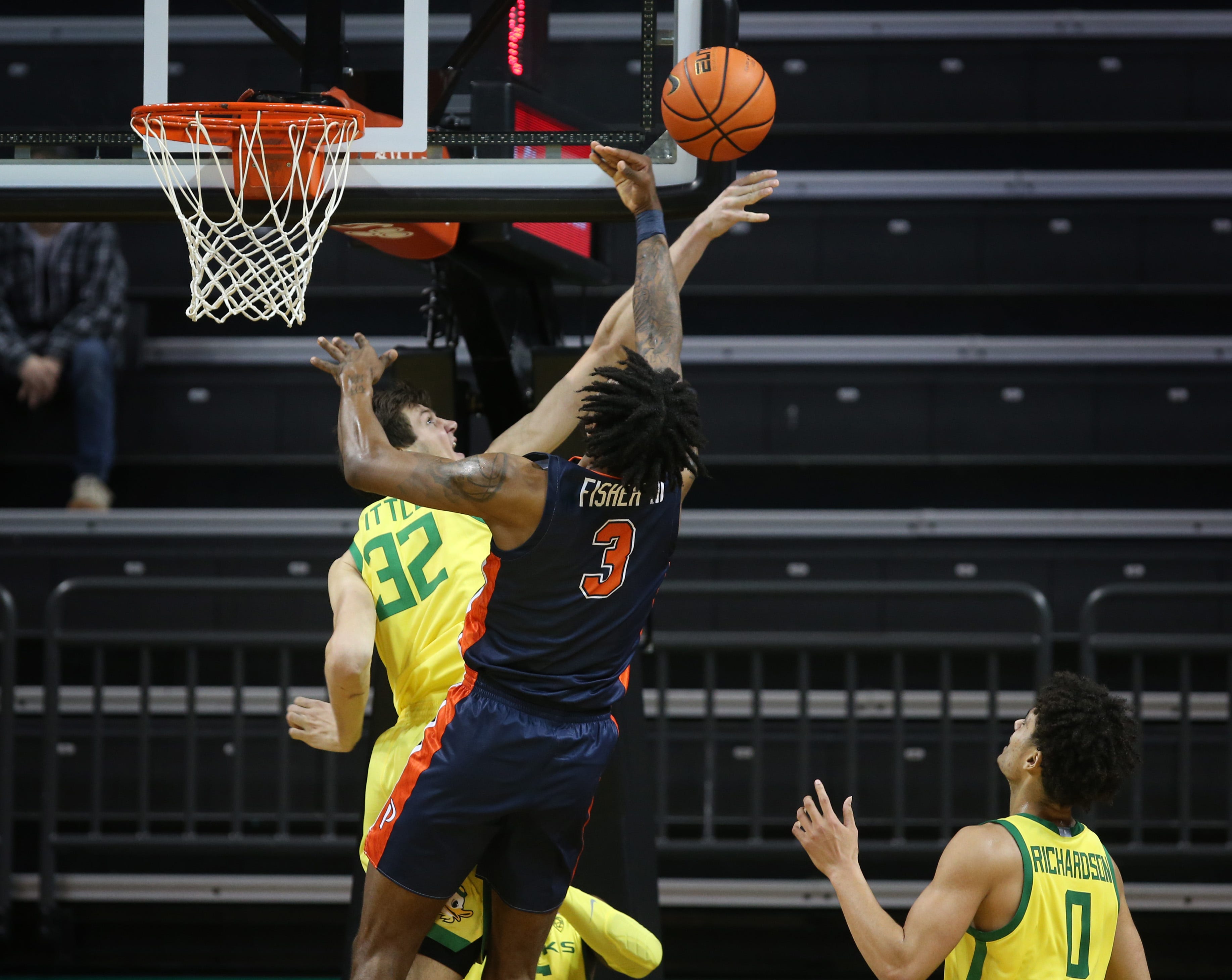 Oregon Ducks five-star freshman Nate Bittle shines in extended playing time