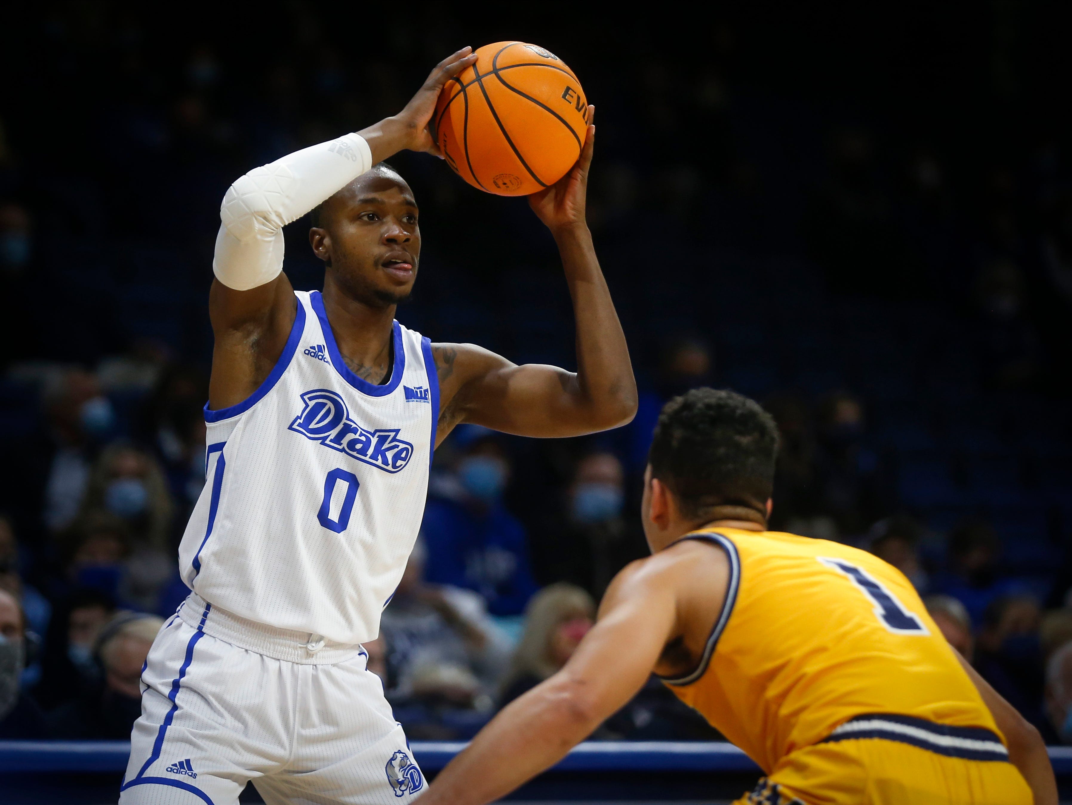 Drake men's basketball uses big second half to beat Indiana State