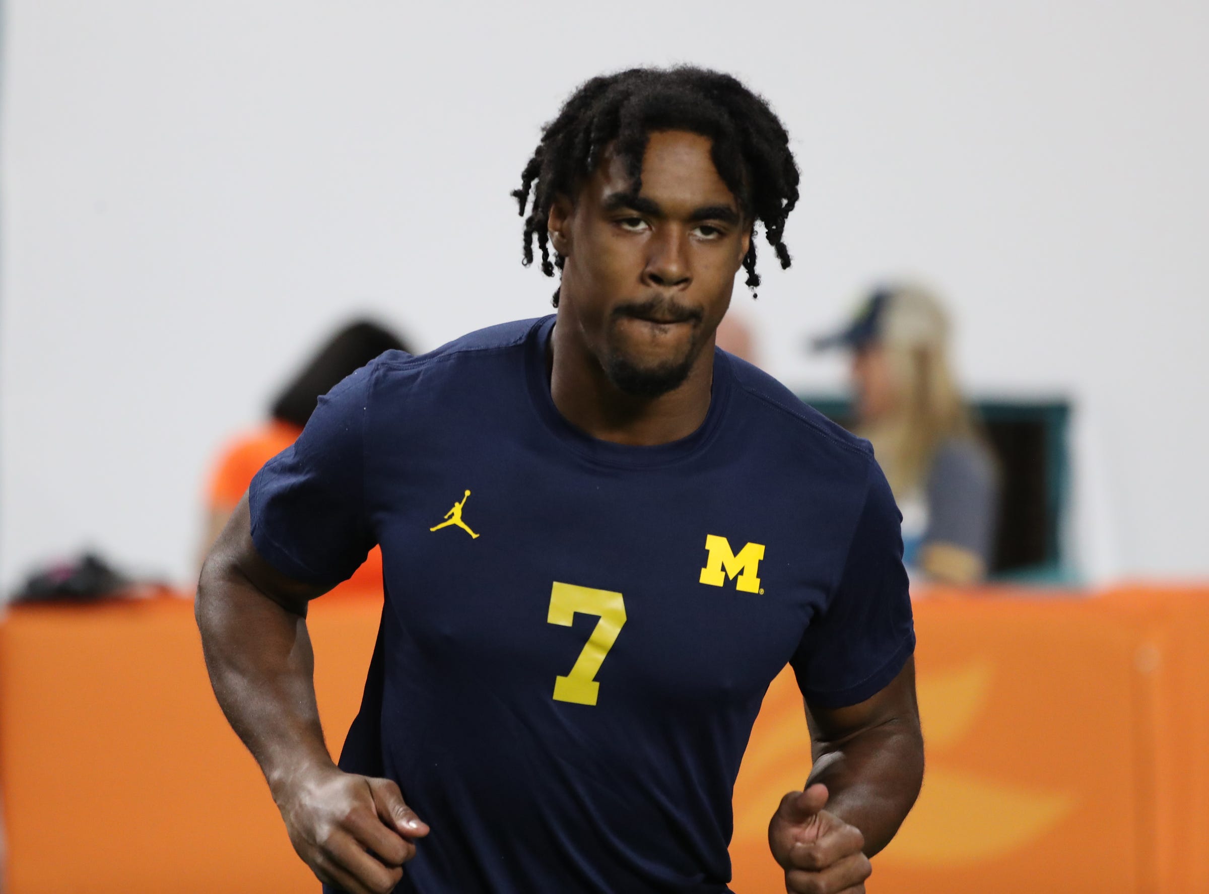 Michigan RB Donovan Edwards clarifies story, apologizes for retweet