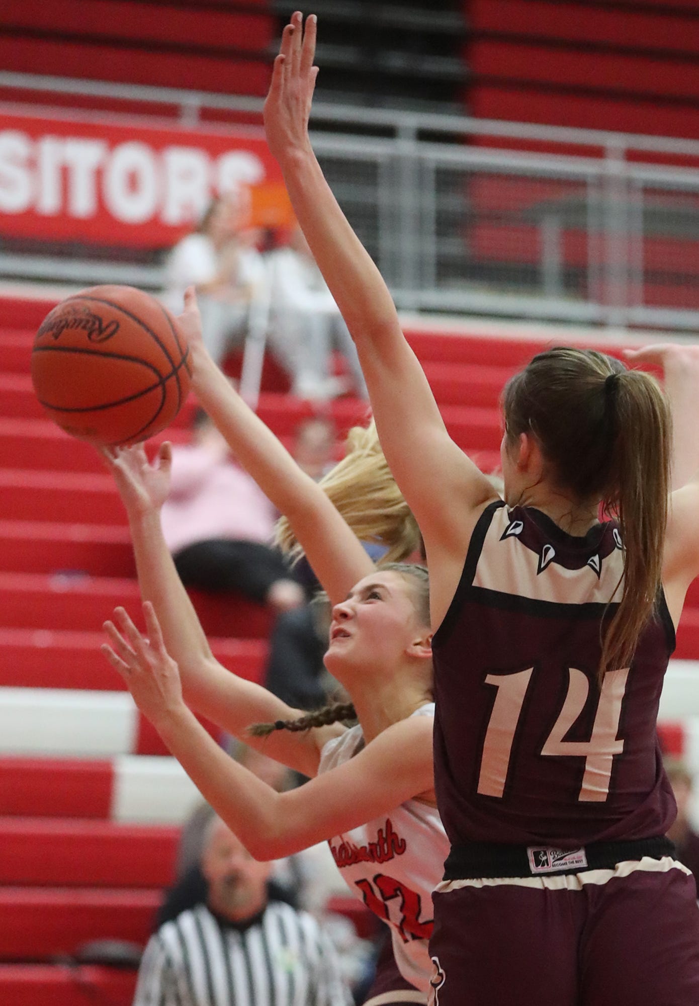 Anna Hurst's layup lifts Stow over rival Wadsworth in girls basketball