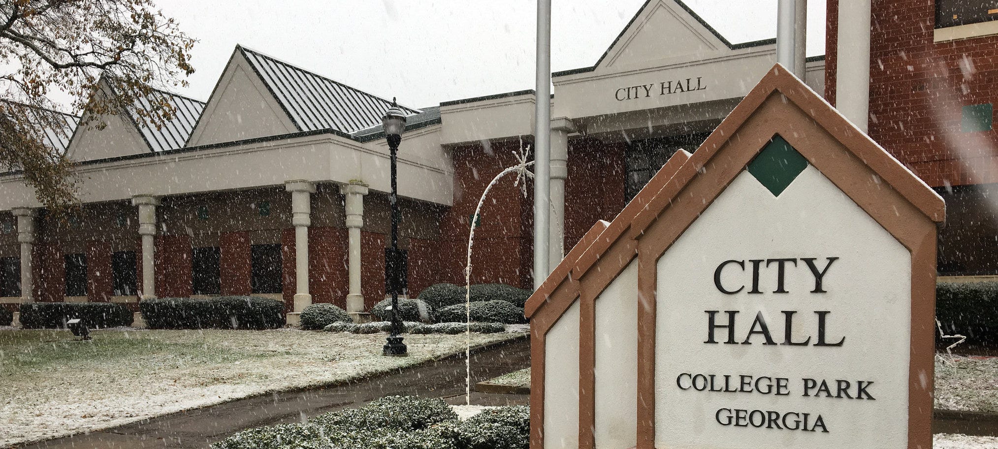 Atlanta suburb taps former Petersburg official as next city manager