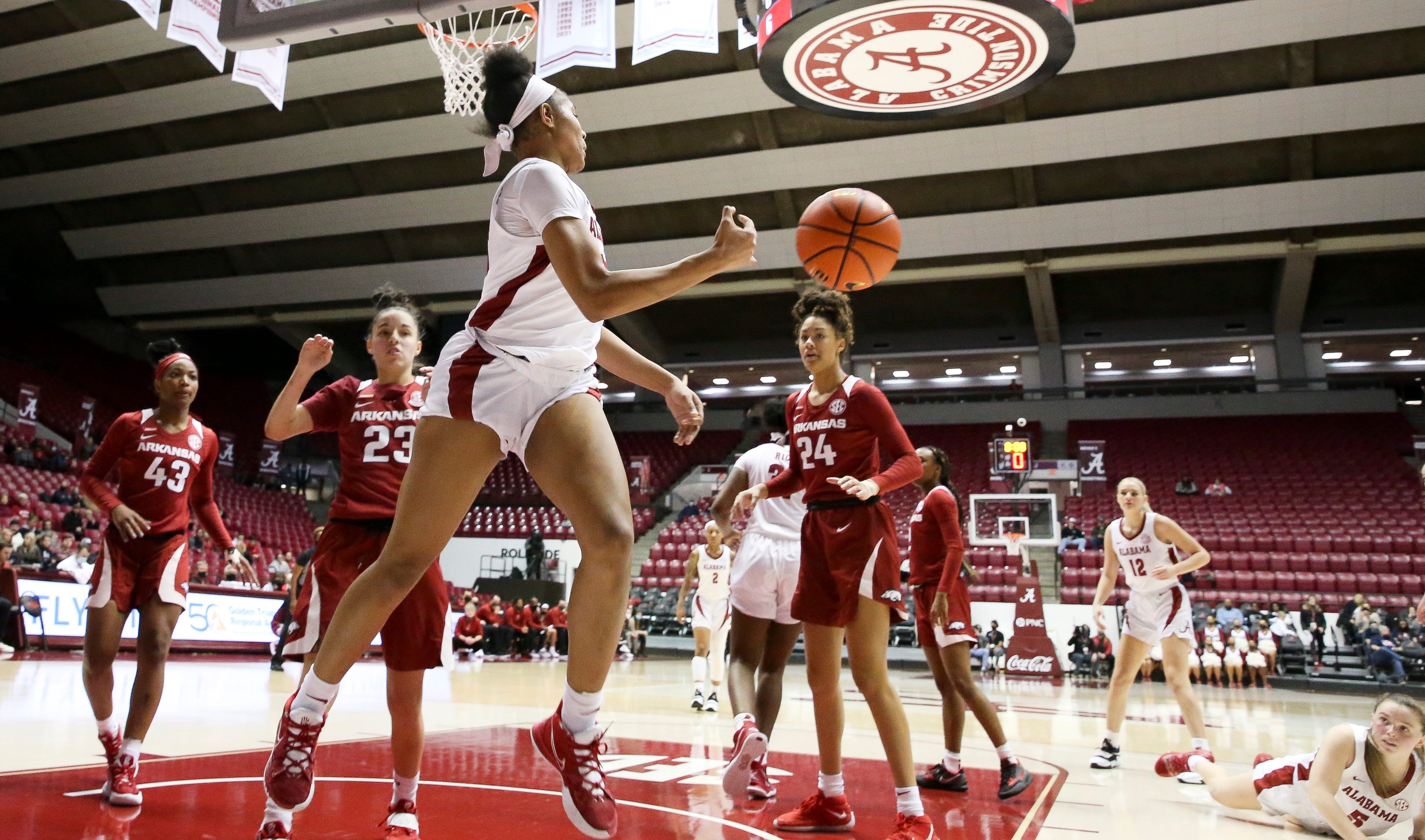 Alabama women's basketball beats No. 8 Tennessee Lady Vols in upset win