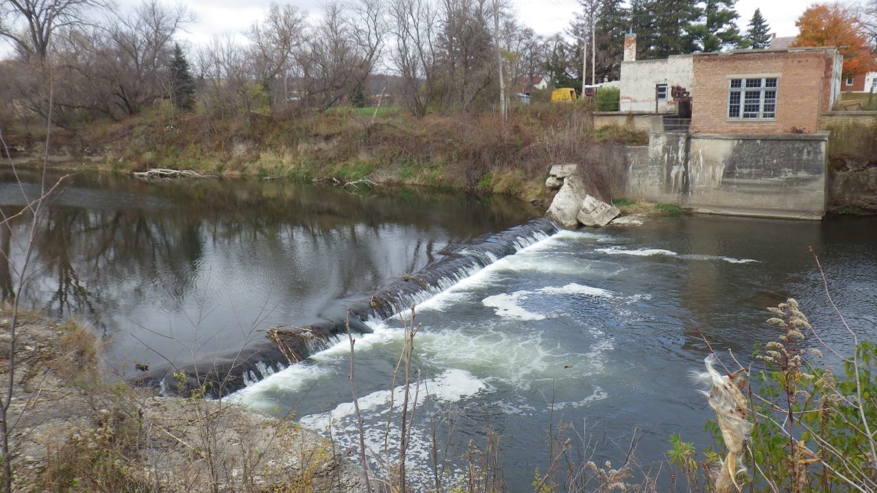 Iowa, city failed to address dangerous dam that killed 2, lawsuit says