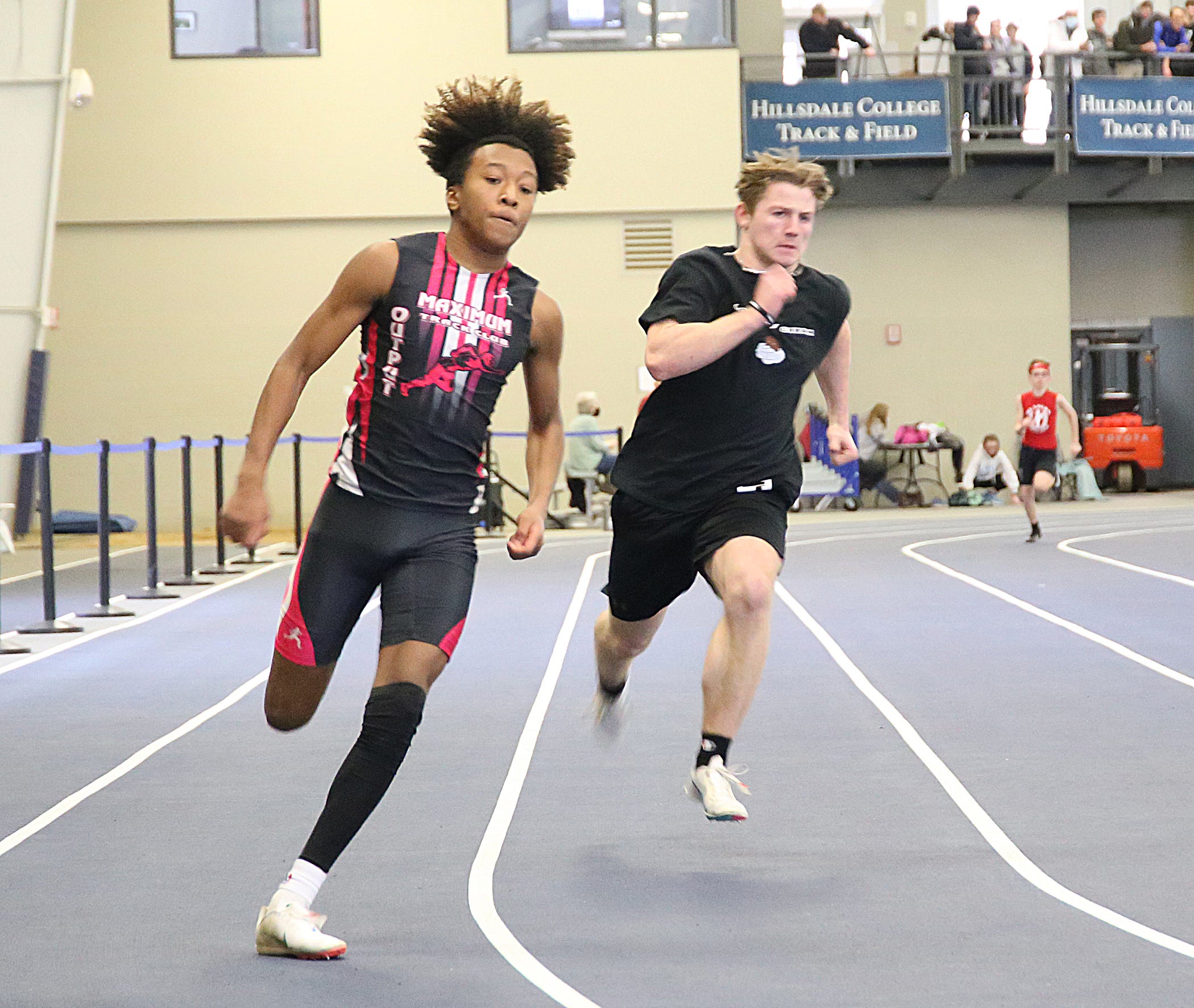 SHS athletes shine at indoor track meets