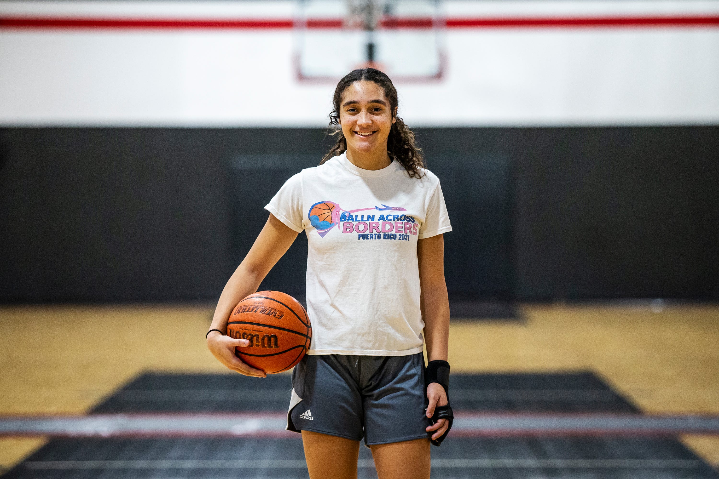 Jenica Lewis, Iowa 8th-grade basketball, star has 18 college offers