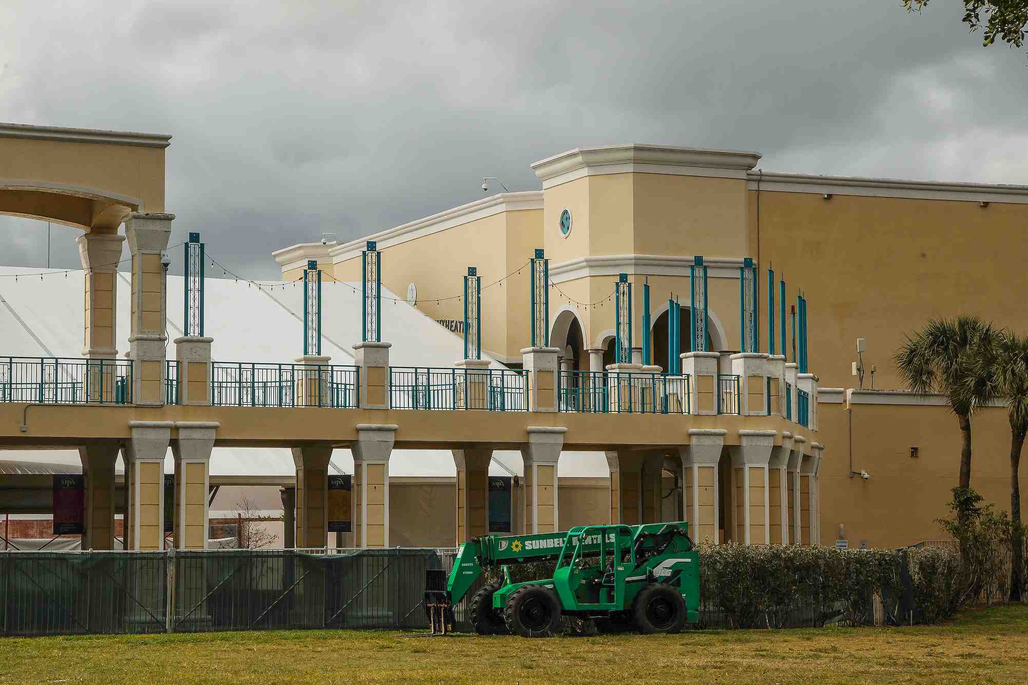 Boca plans renovated Mizner Park Amphitheater, performing arts center