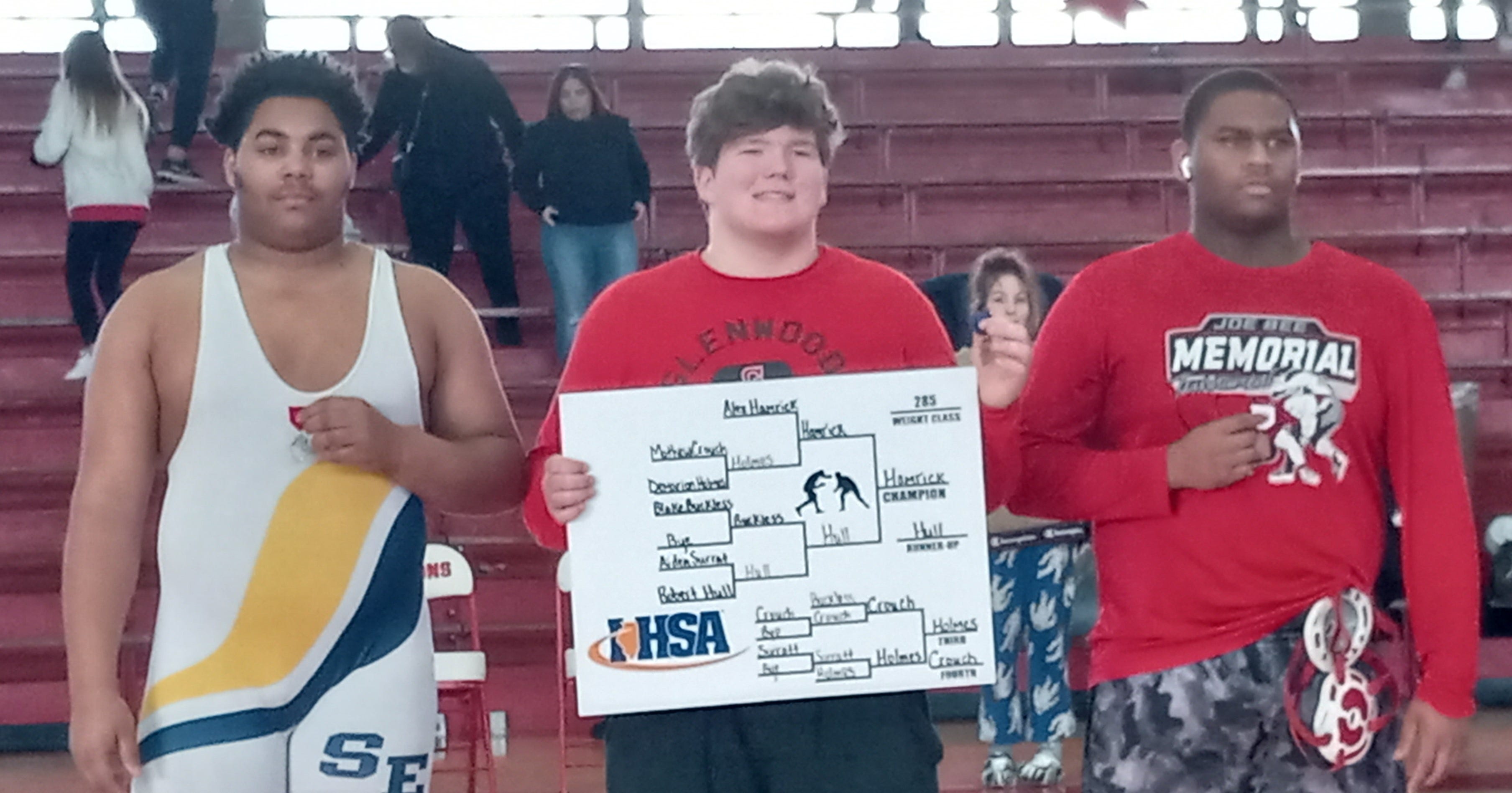 IHSA wrestling: Alex Hamrick rolls into sectionals No. 2 at 285 pounds