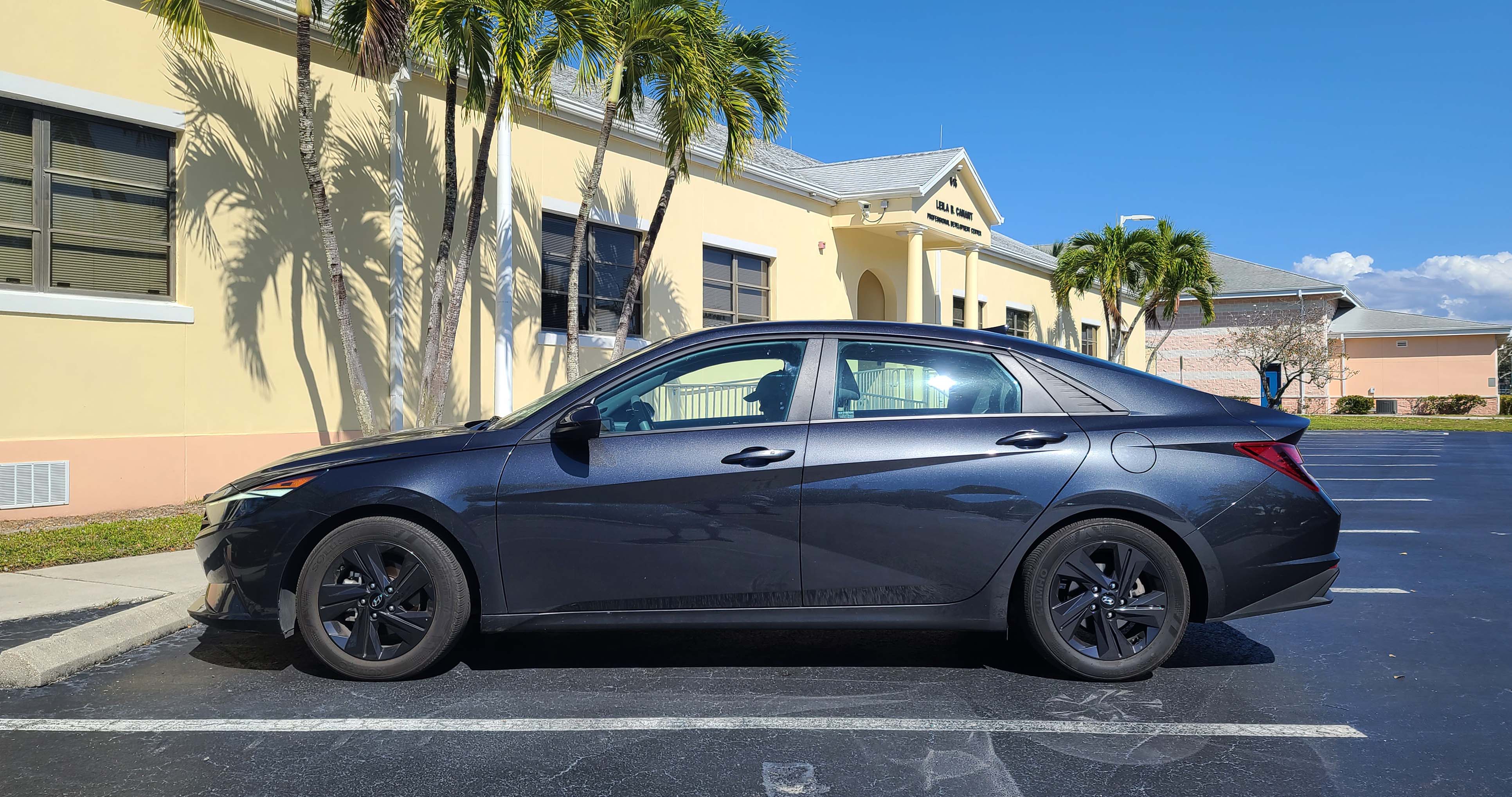 Hyundai Elantra 2022 Black