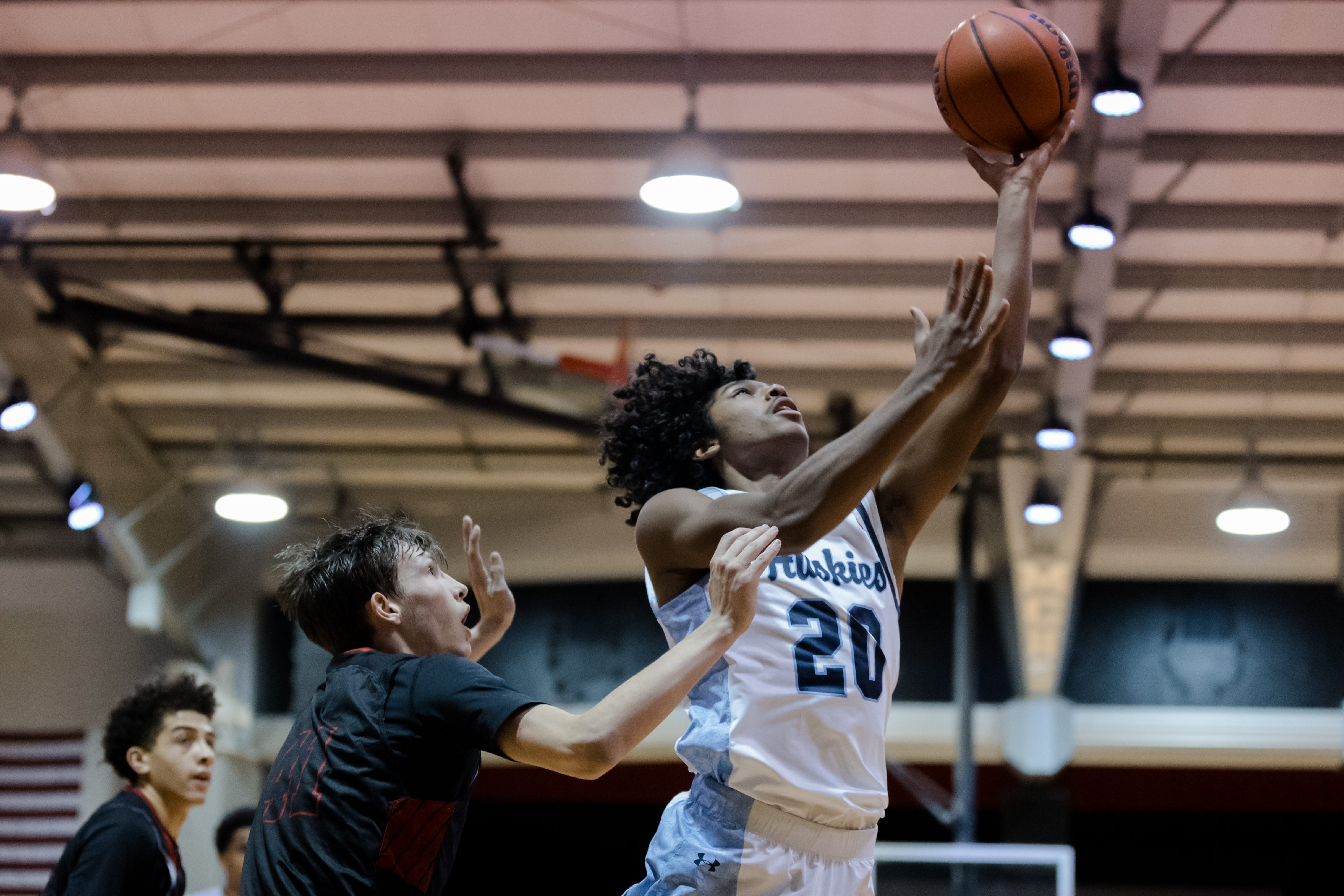 Chapin, Americas boys basketball teams return to UIL regional quarters