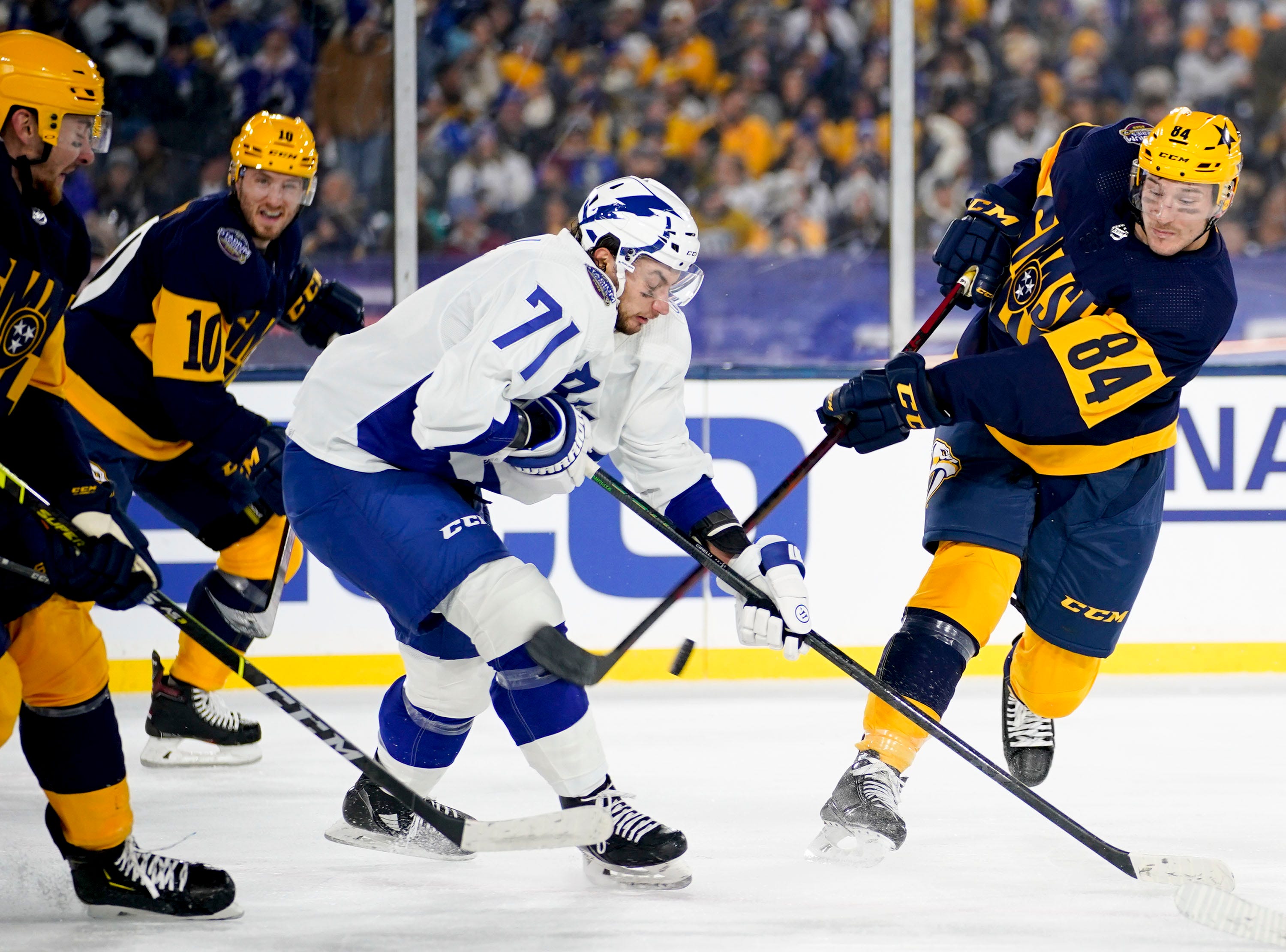 Nashville Predators vs Tampa Bay Lightning outdoor game live updates, score