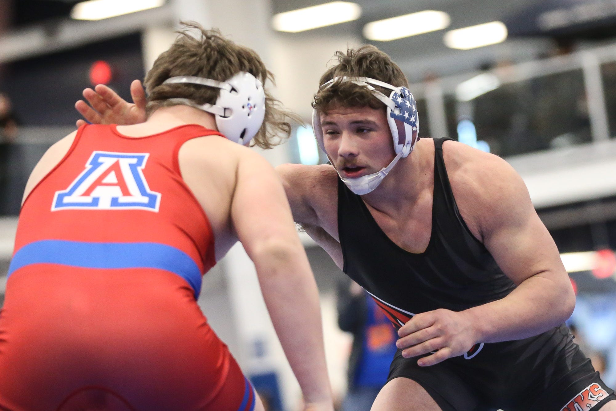 Hampton Kaye-Kuter of Milford High wins All-State wrestling title