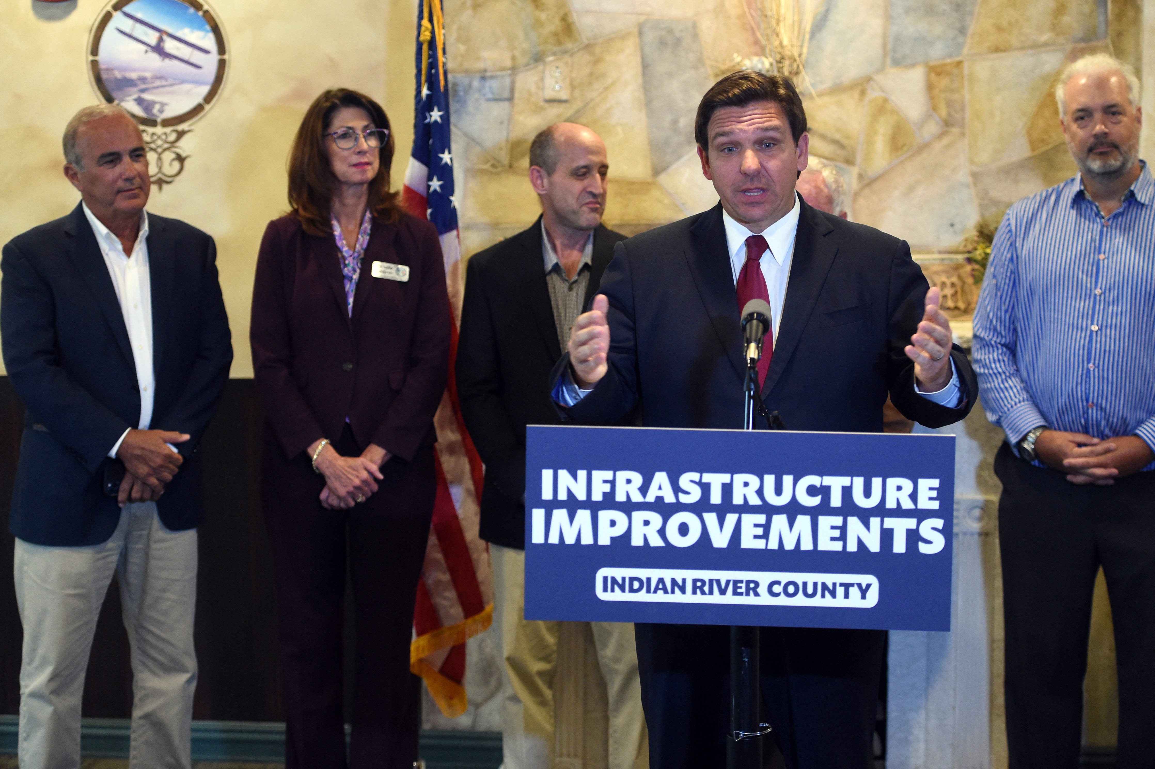 Florida Gov. Ron DeSantis visits Walking Tree Brewery in Vero Beach