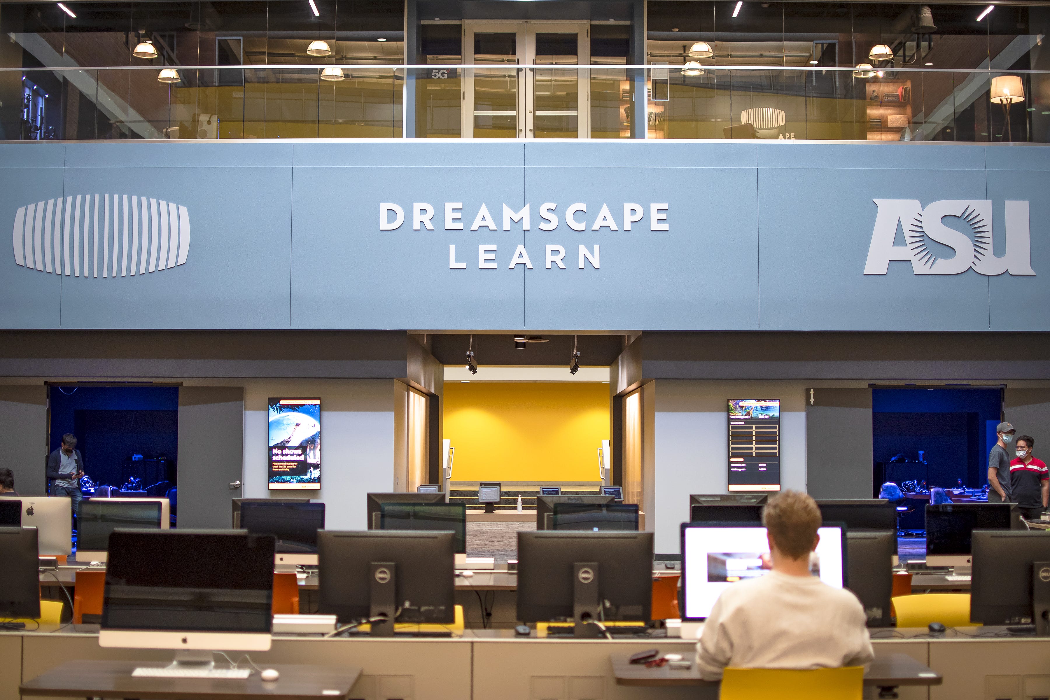 ASU biology students learn through Hollywood-inspired virtual reality